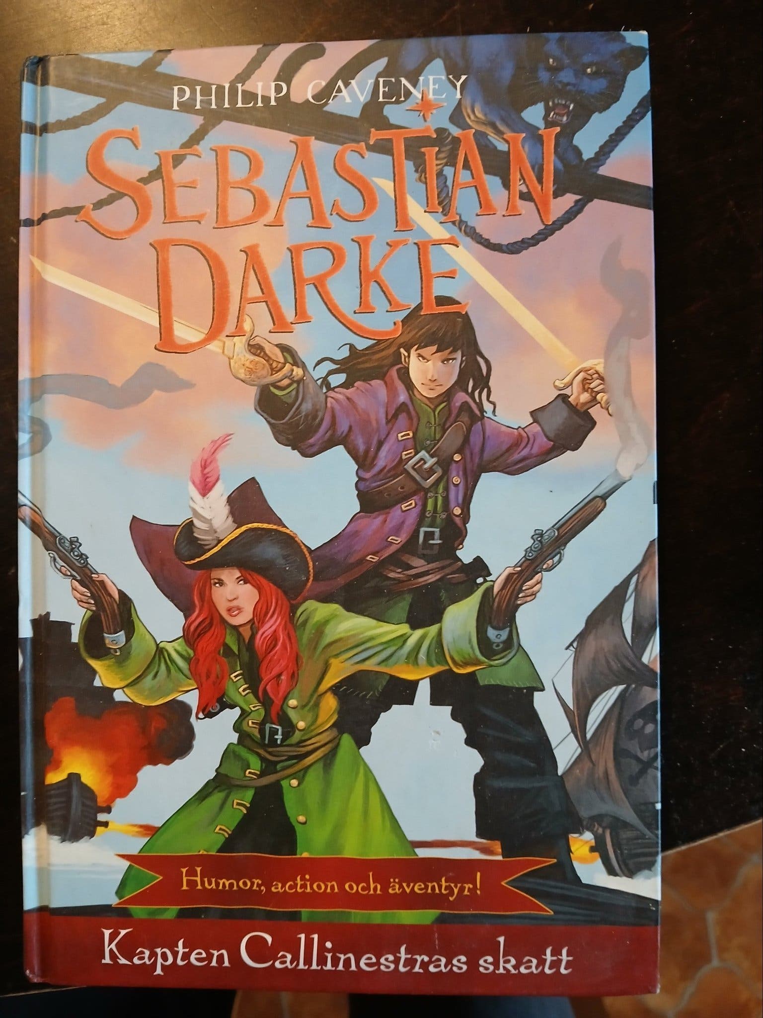 Se produkter som liknar Sebastian Darke-Kapten Callin.. på Tradera ...