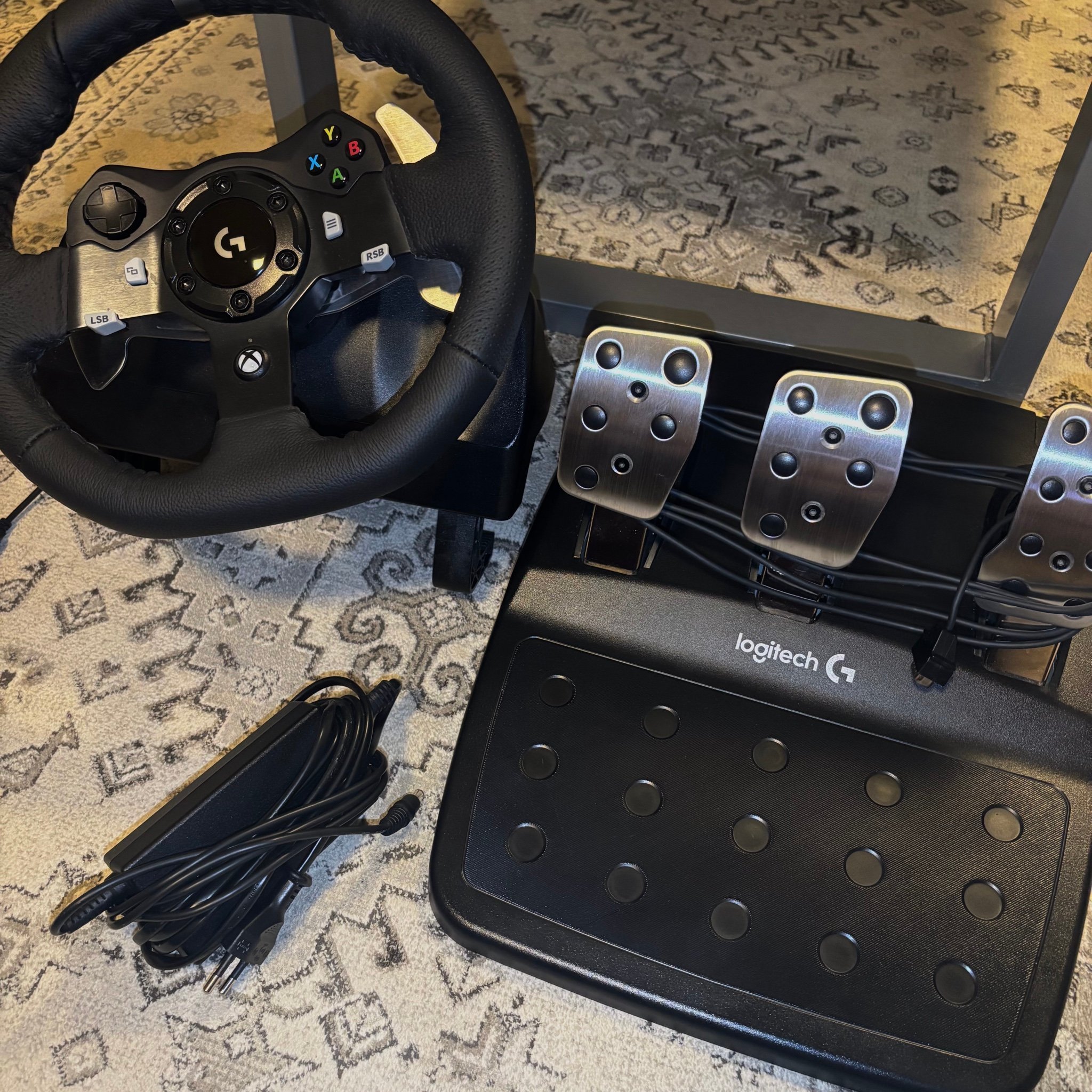 Logitech G920 Racing Wheel | Köp på Tradera (690761583)