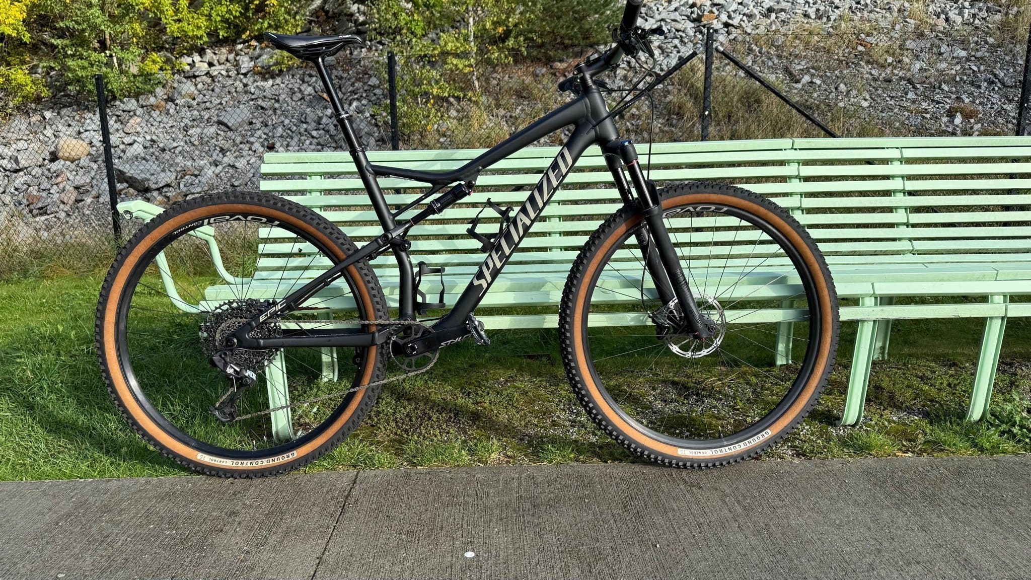 Se produkter som liknar Specialized Epic Evo Comp XL .. på Tradera ...