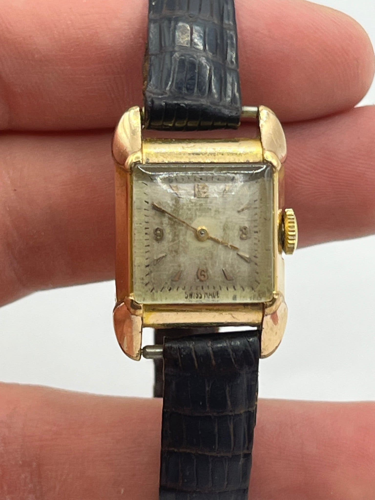 Se produkter som liknar Vintage Cyma Dam klocka - 195.. på Tradera ...