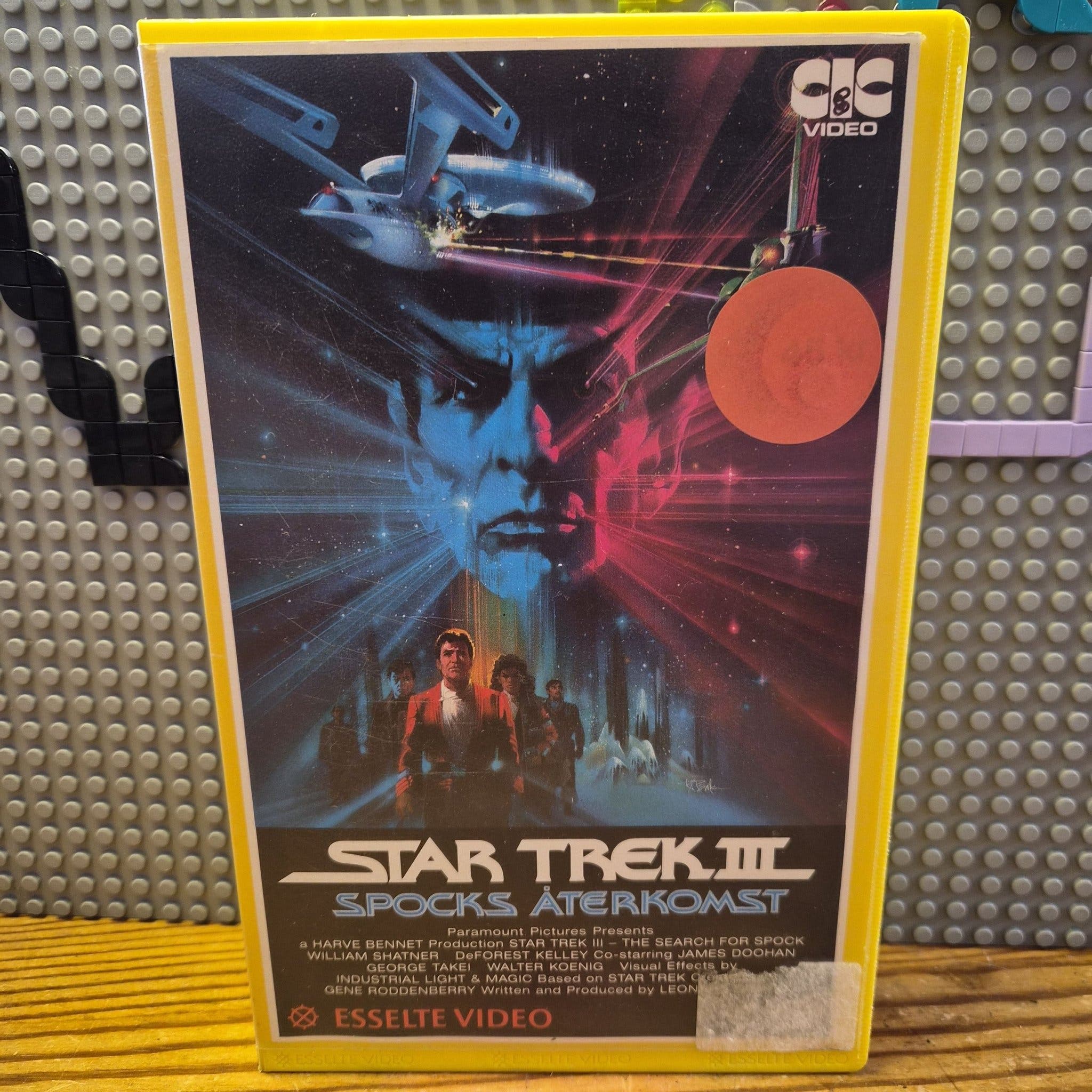 Se produkter som liknar Star Trek III Spocks Återkoms.. på Tradera ...