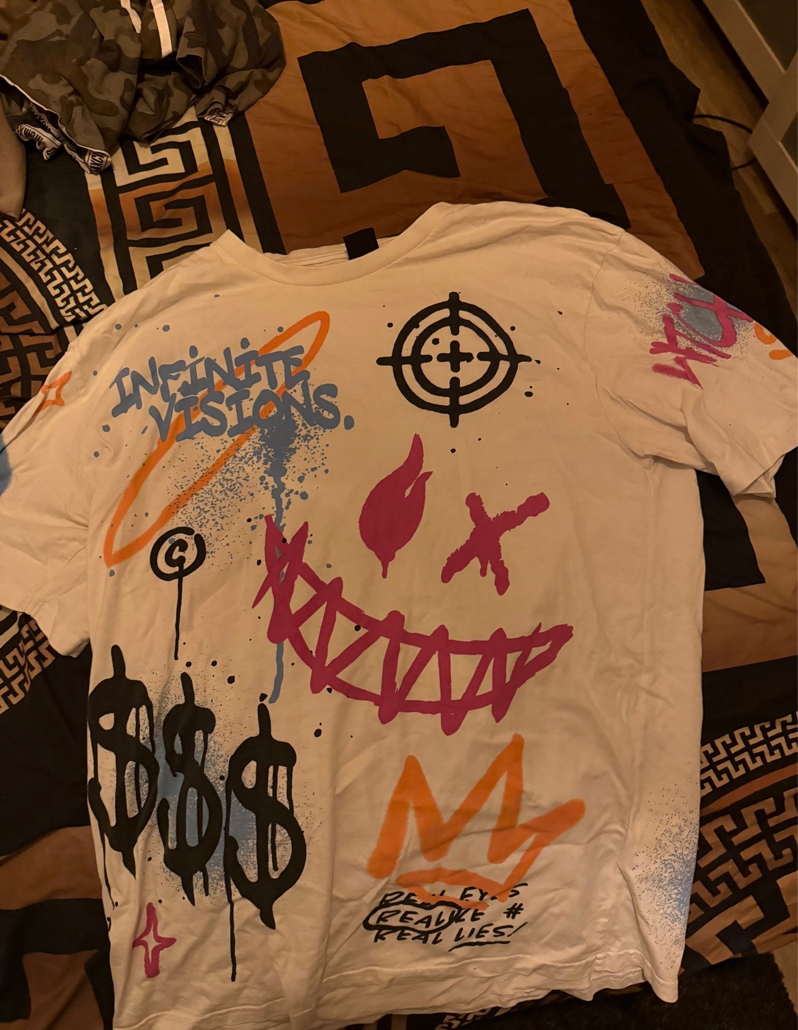 T-shirtar med tryck och kamouflagemönster, 3-pack | Köp på Tradera ...