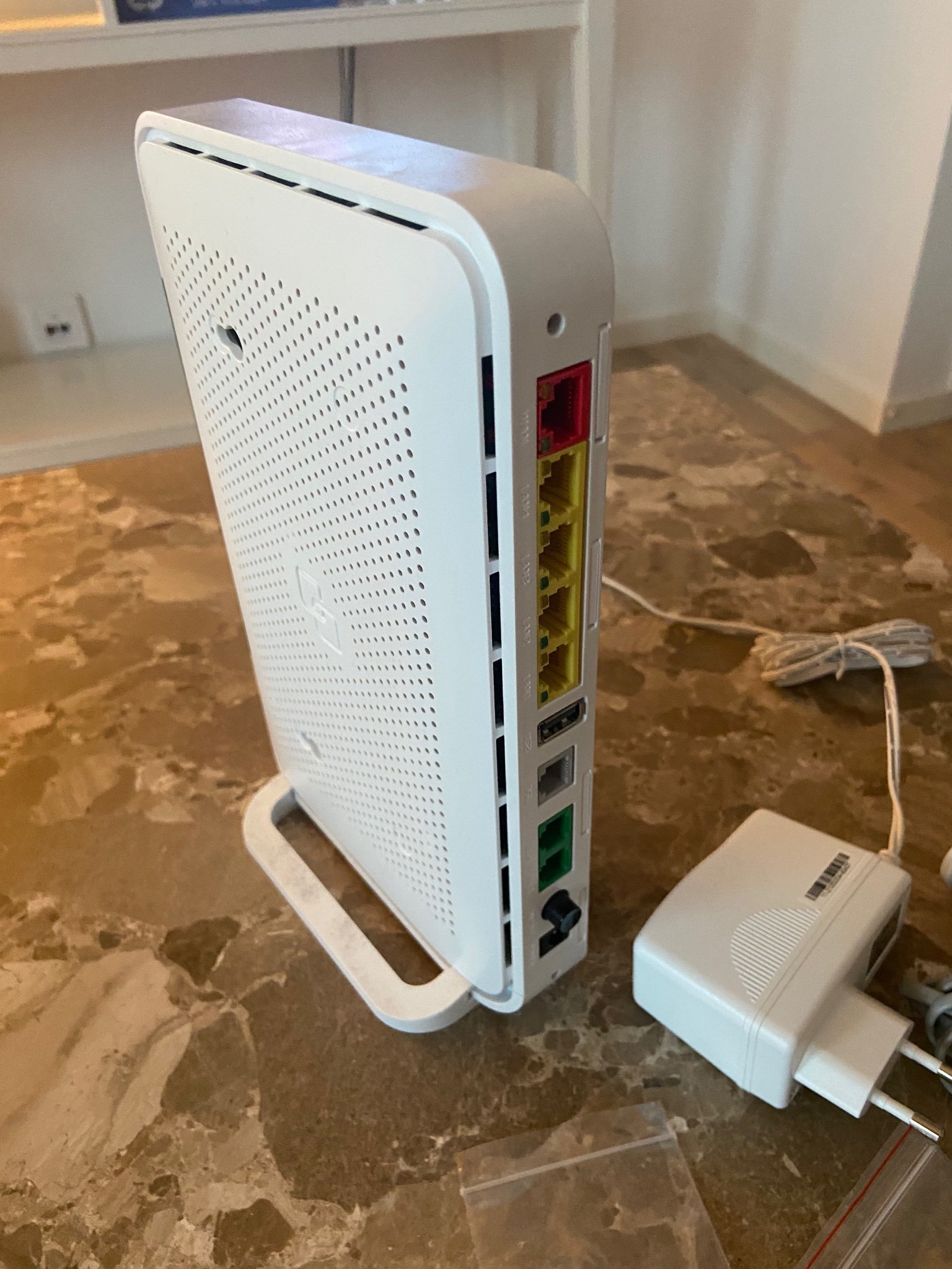 Se produkter som liknar Router - Genexis Pure ED500 på Tradera (607928795)