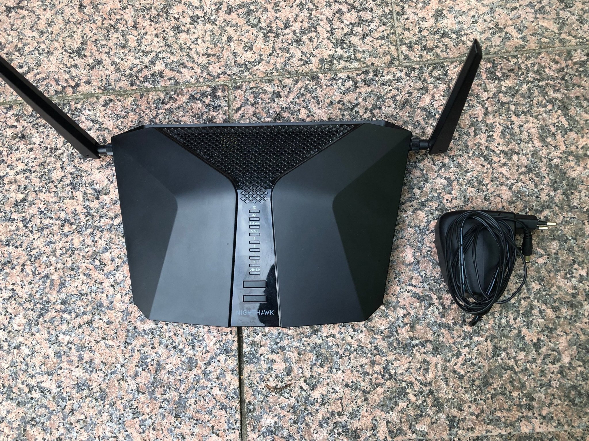 Netgear Nighthawk 4G LTE Router - LAX20 | Köp på Tradera (694811178)