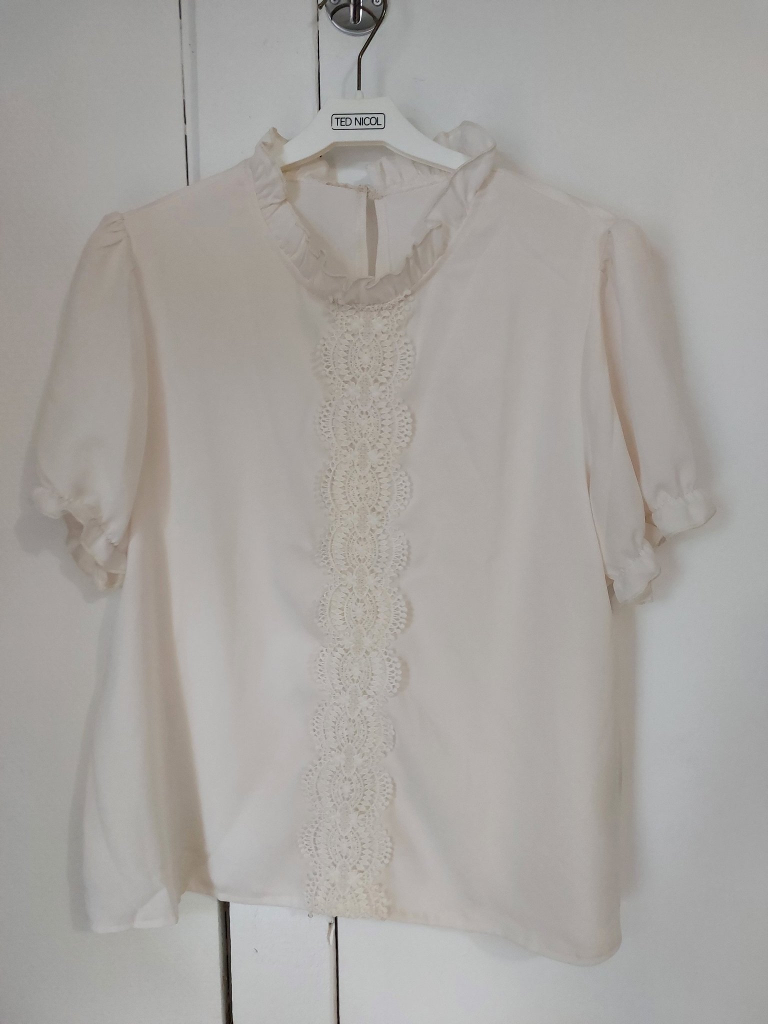 Vit blus från Shein i storlek XL - HELT NY | Köp på Tradera (708260545)