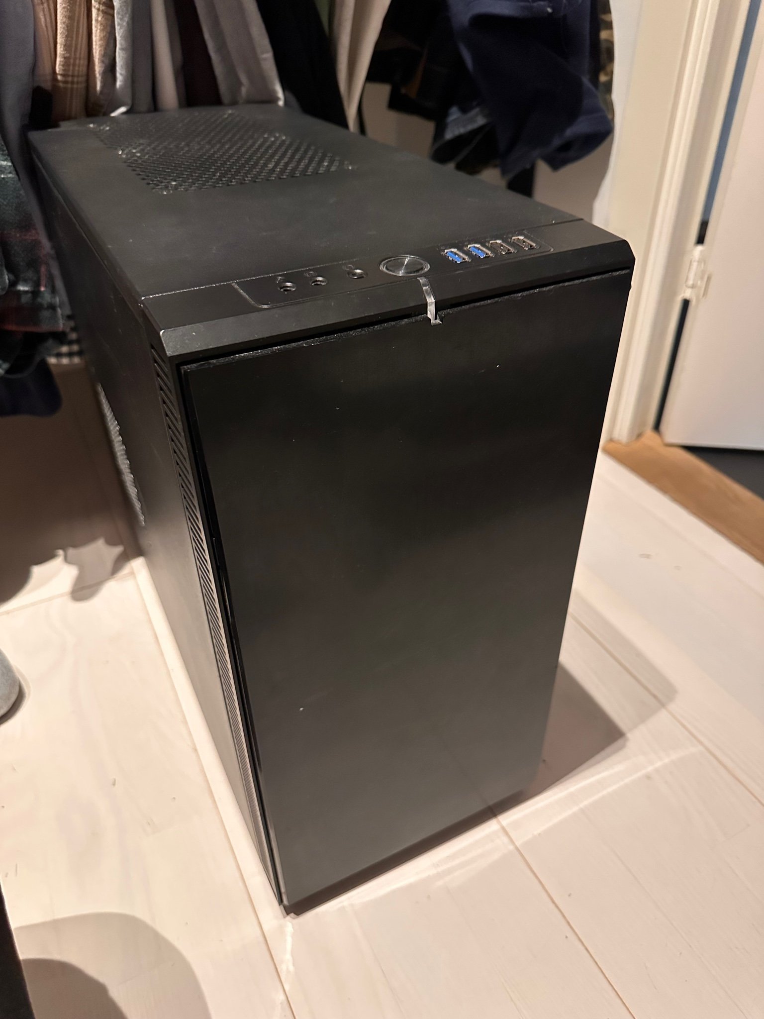 Se produkter som liknar Dator utan disk på Tradera (682656350)