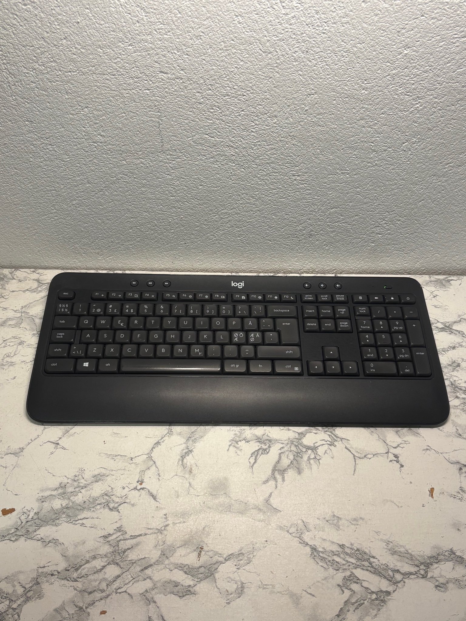Logitech K540 tangentbord | Köp från LaService på Tradera (714403296)