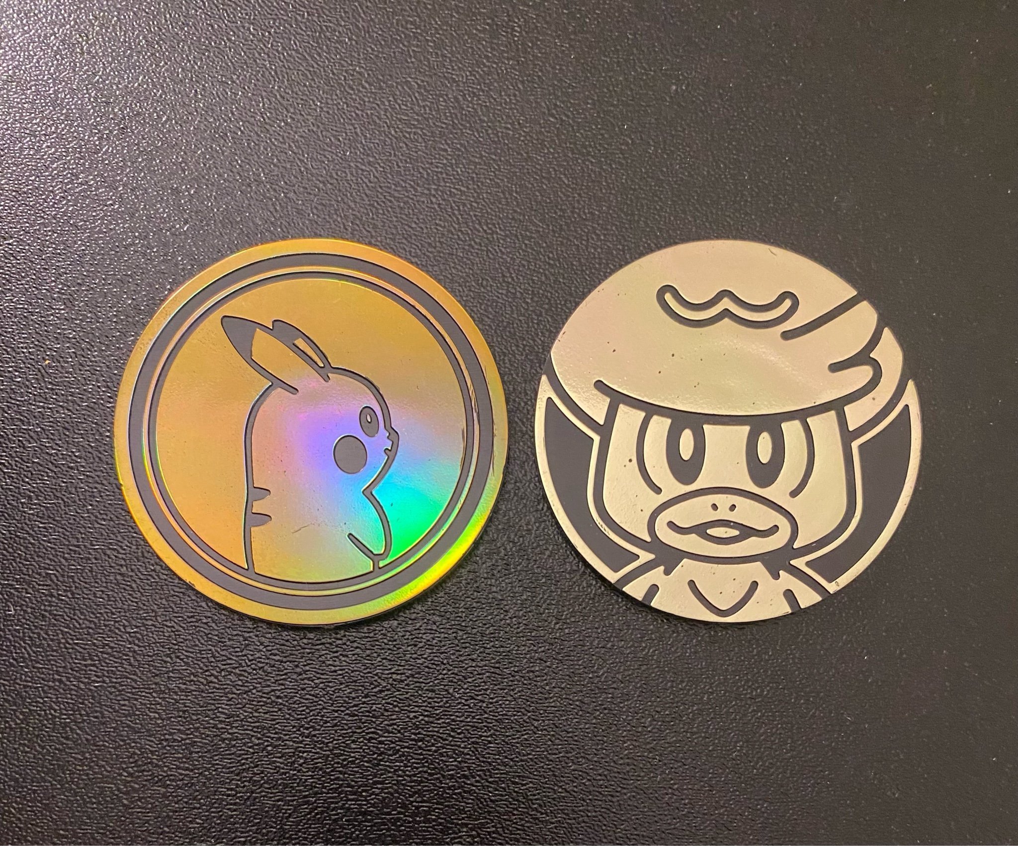 2 Pokemon Coins - Pikachu | Köp på Tradera (665073101)