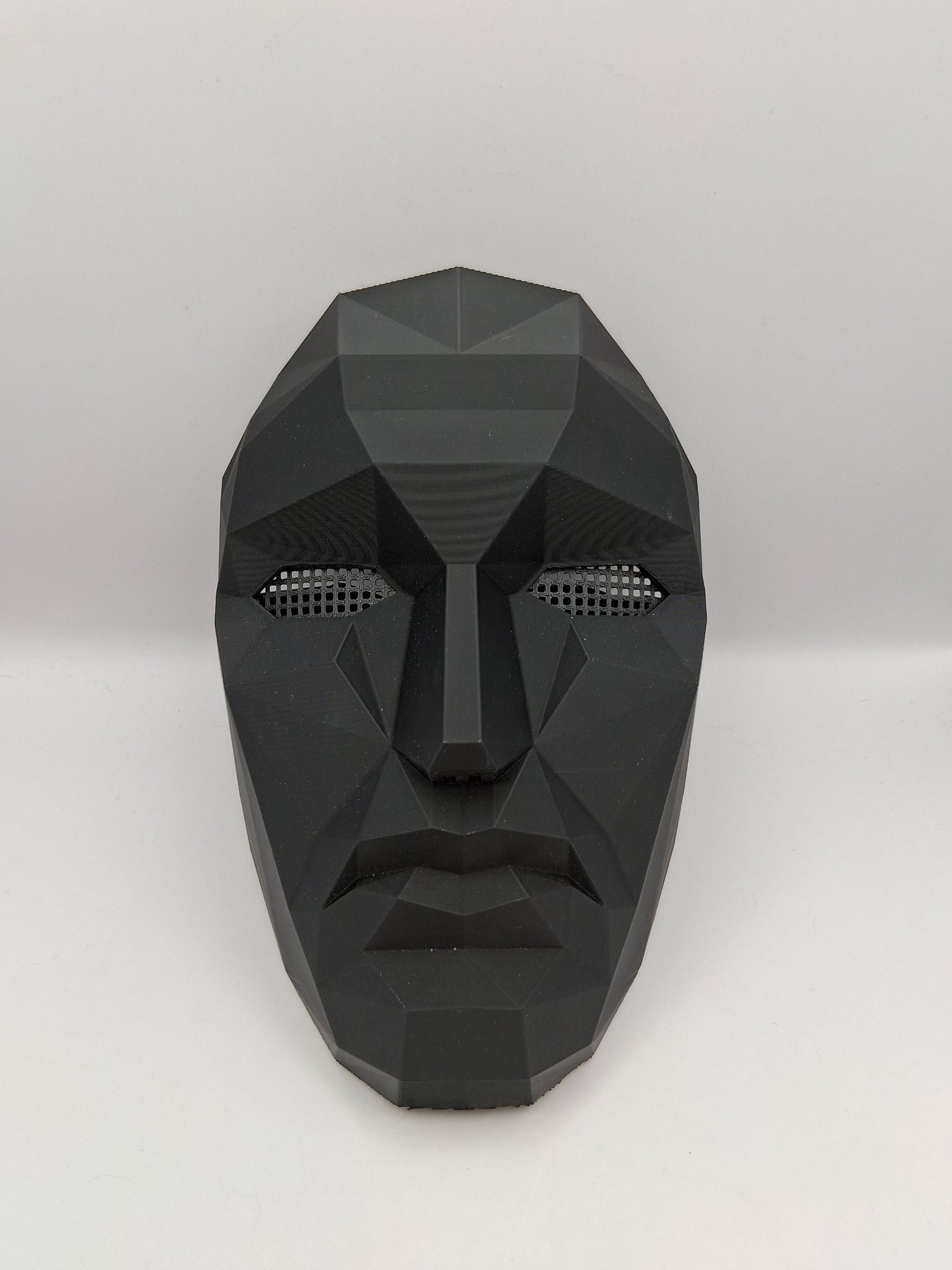 Squid Game Frontman Mask | Köp på Tradera (689302264)