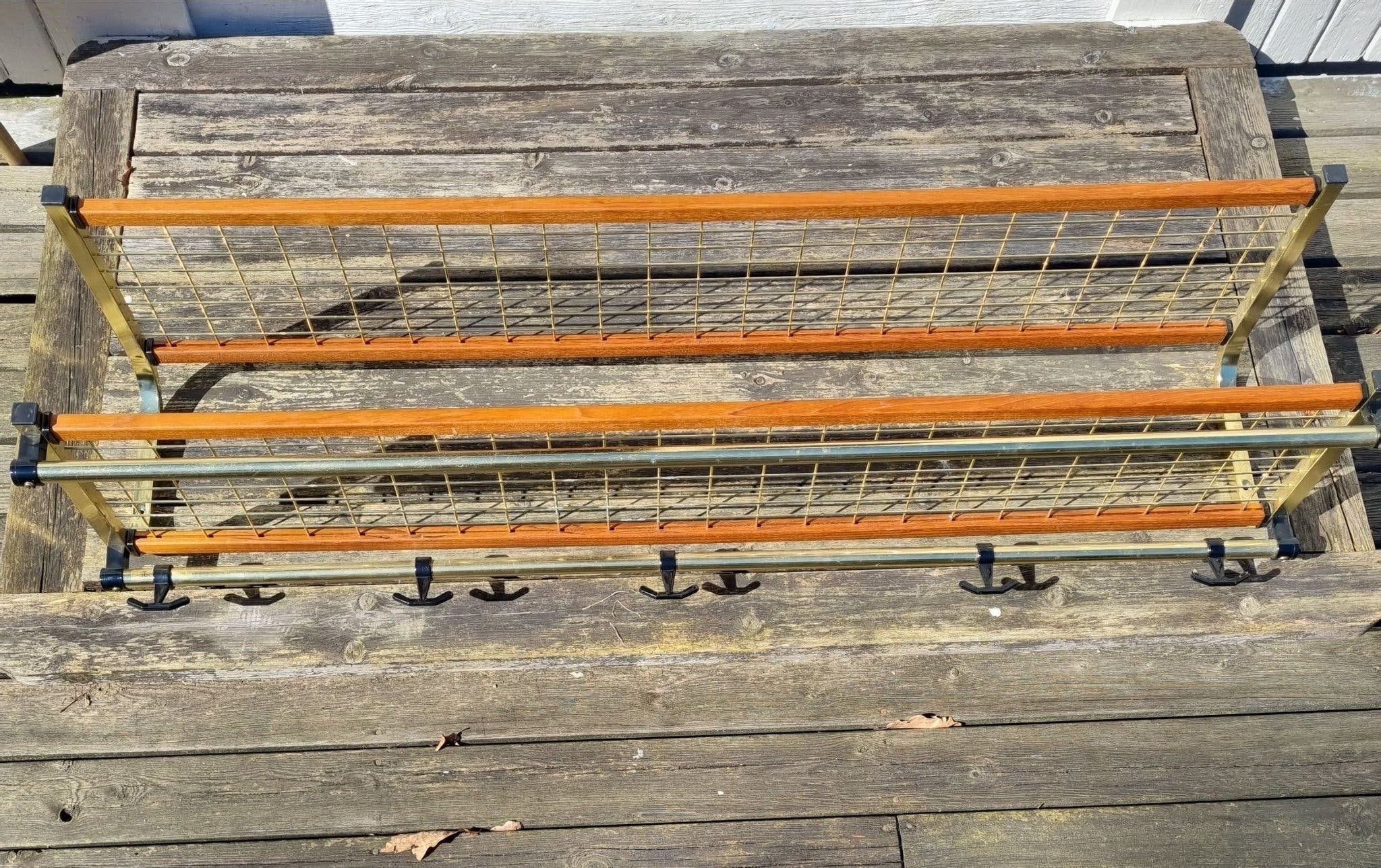 Retro hatthylla ca. 60-tal. | Köp på Tradera (688469882)