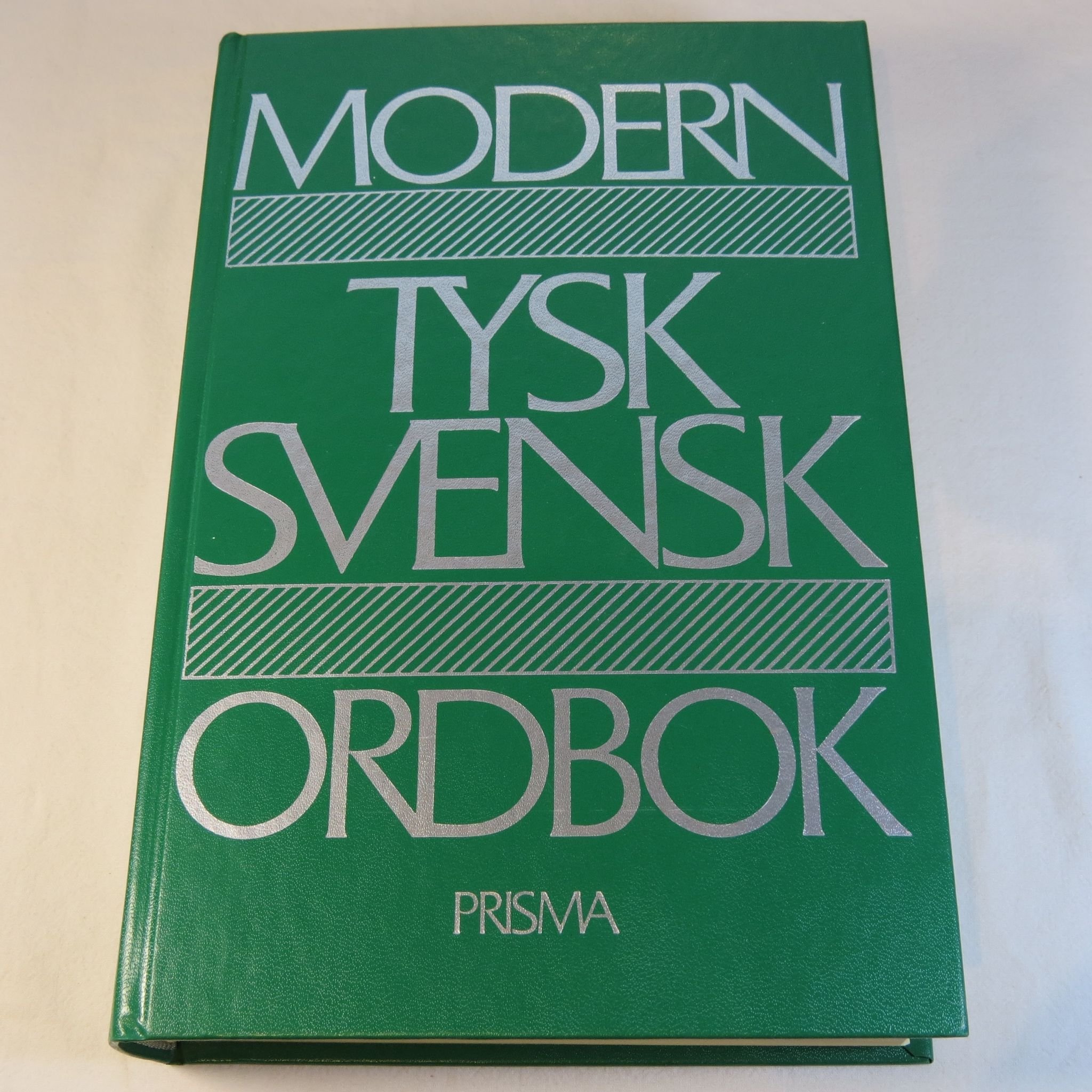 Modern Tysk Svensk Ordbok Prisma | Köp på Tradera (689928903)
