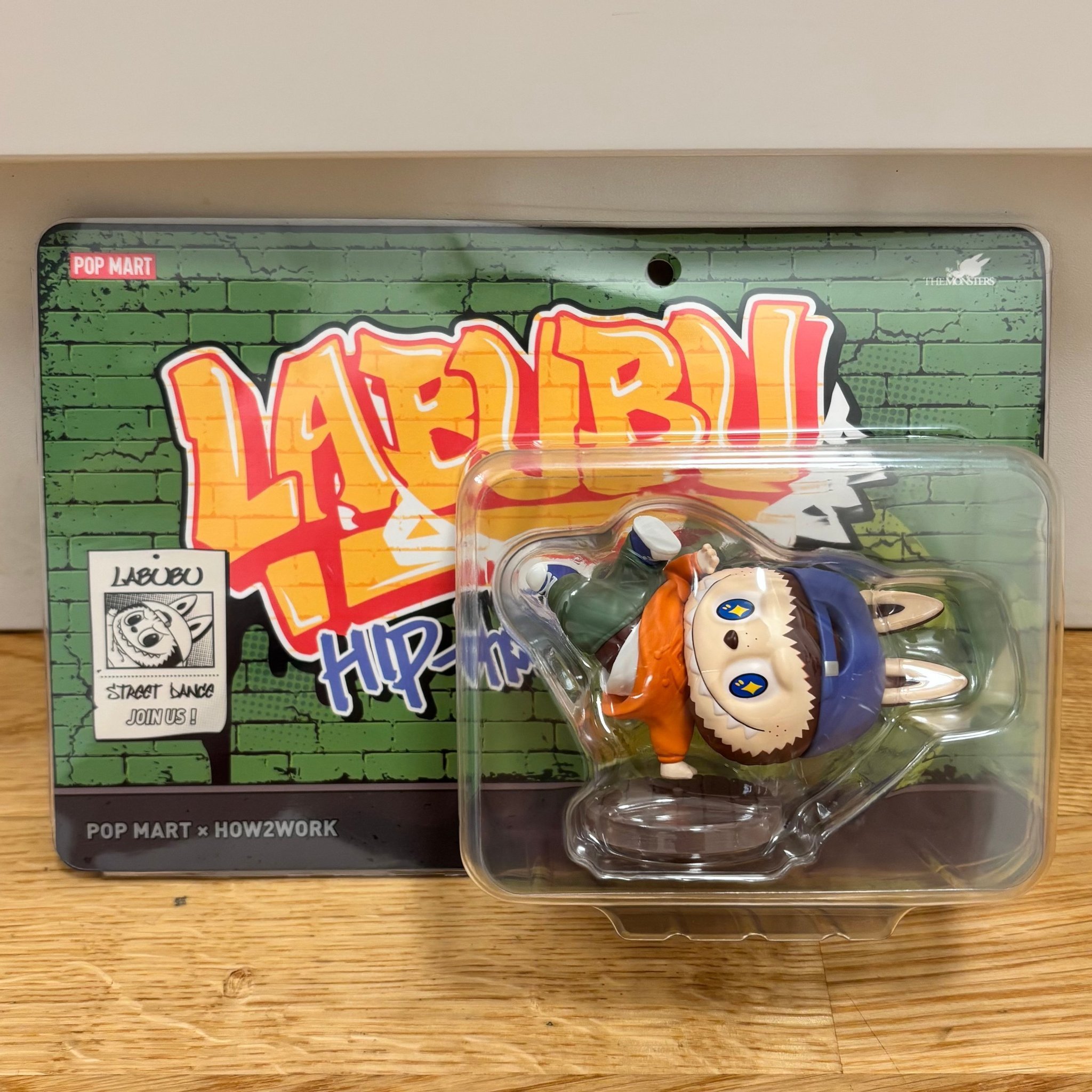Pop Mart LABUBU Hip Hop Girl Figure | Köp på Tradera (718620129)