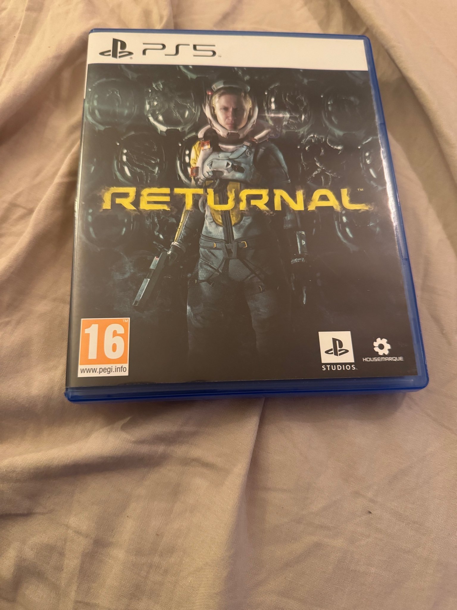 Returnal PS5 | Köp på Tradera (705591123)