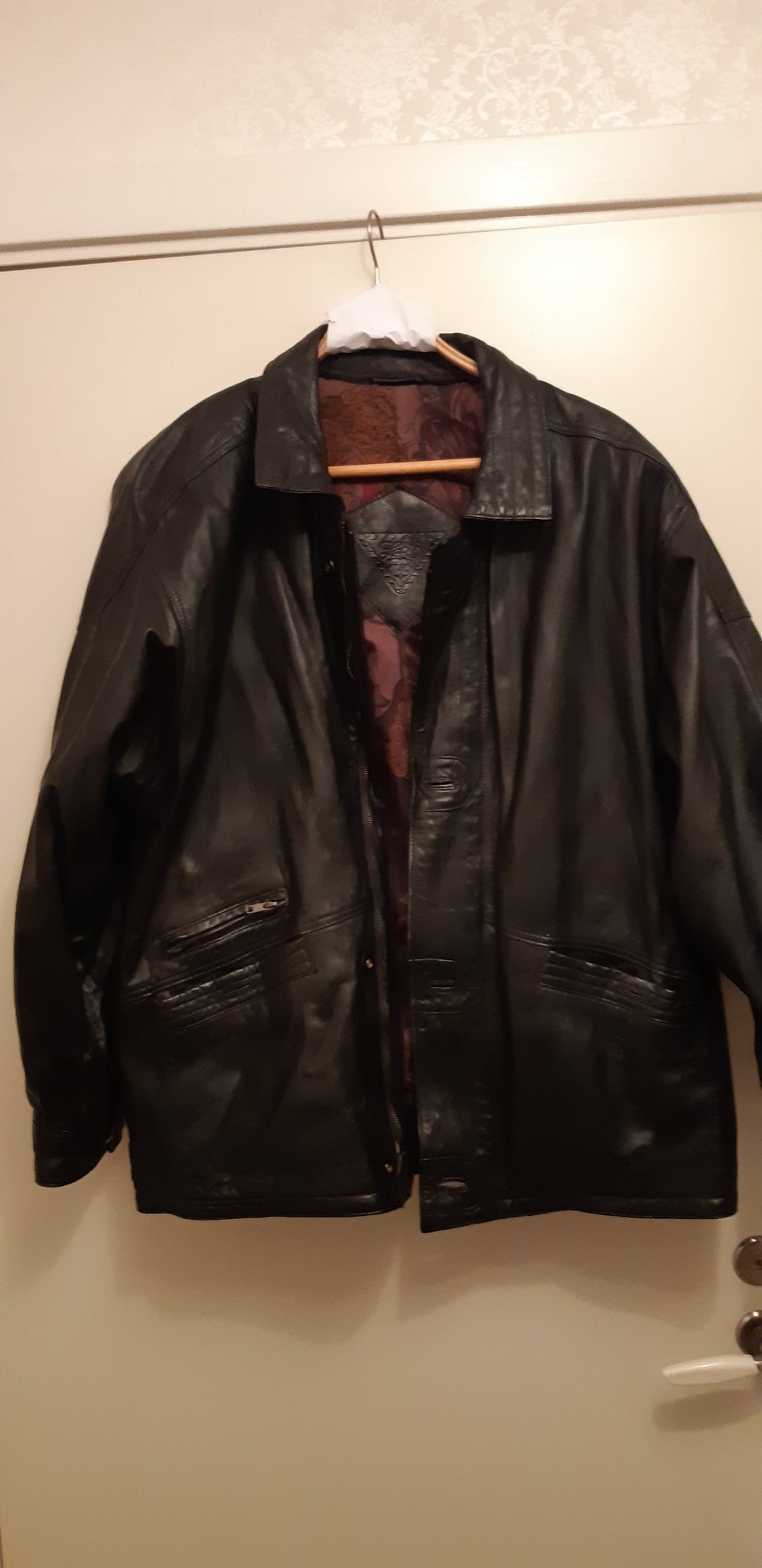 Skinnjacka (384517261) ᐈ Köp på Tradera Skinnjacka (384517261) ᐈ Köp på Tradera