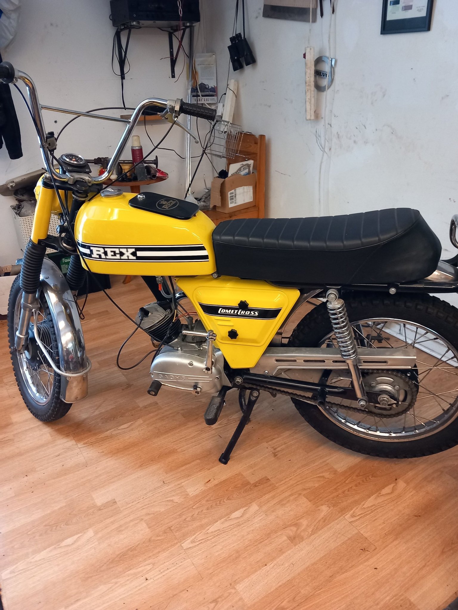 Se produkter som liknar REX COMET CROSS på Tradera (570495039)