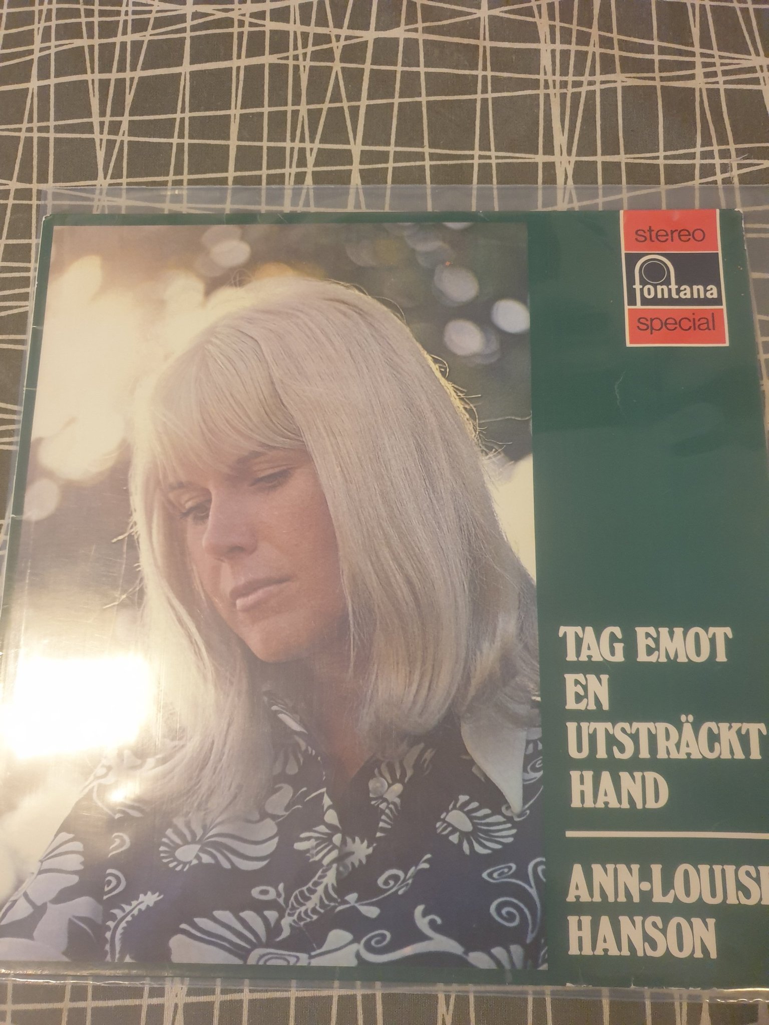 ANN-LOUISE HANSSON - TAG EMOT EN UTSTRÄCKT HAND | Köp på Tradera ...