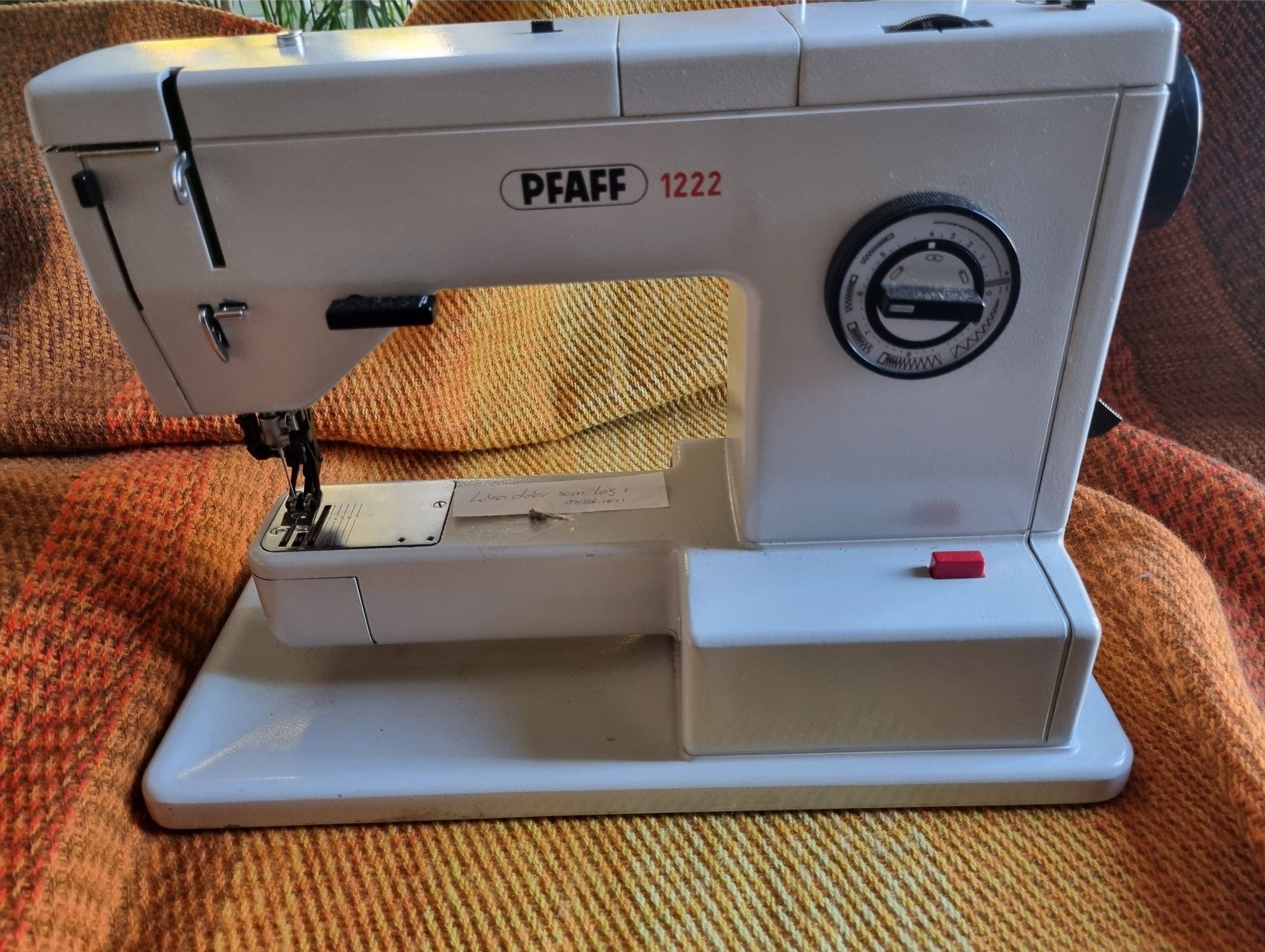 Pfaff 1222 Symaskin | Köp på Tradera (696768486)