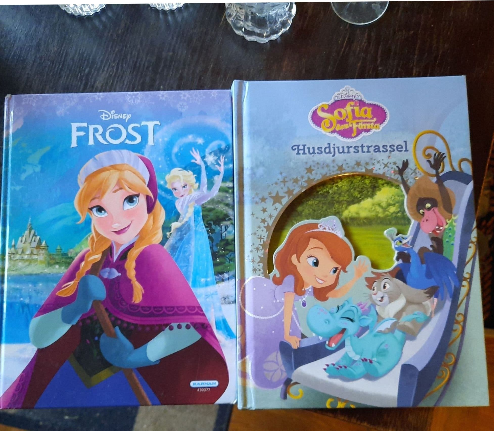 Se produkter som liknar Disney Frost & Sofia den Förs.. på Tradera ...