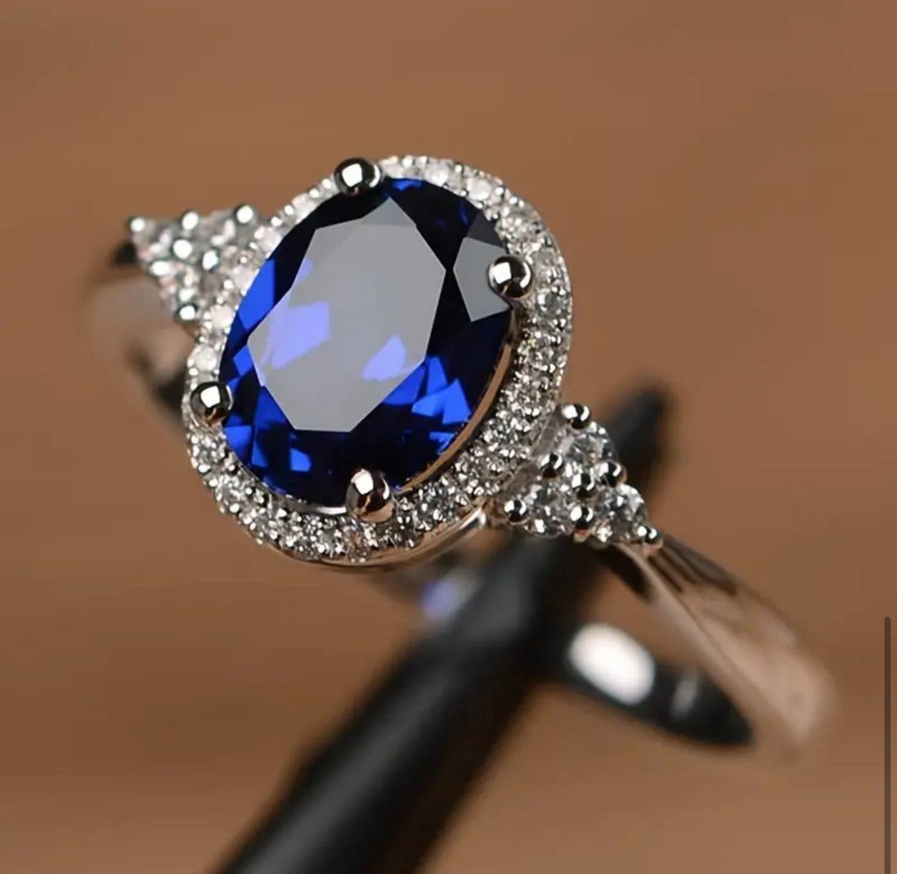 Ny ring i 18K Vitt Guld plätering Cubic Zirkon .. | Köp på Tradera ...