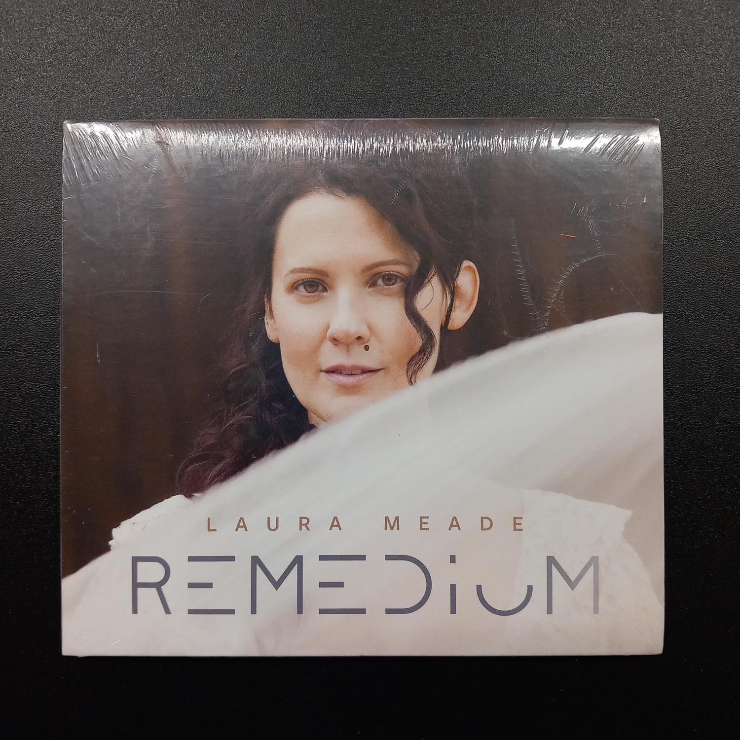 Laura Meade - Remedium, INPL.. | Köp från Nyabananamoon på Tradera ...