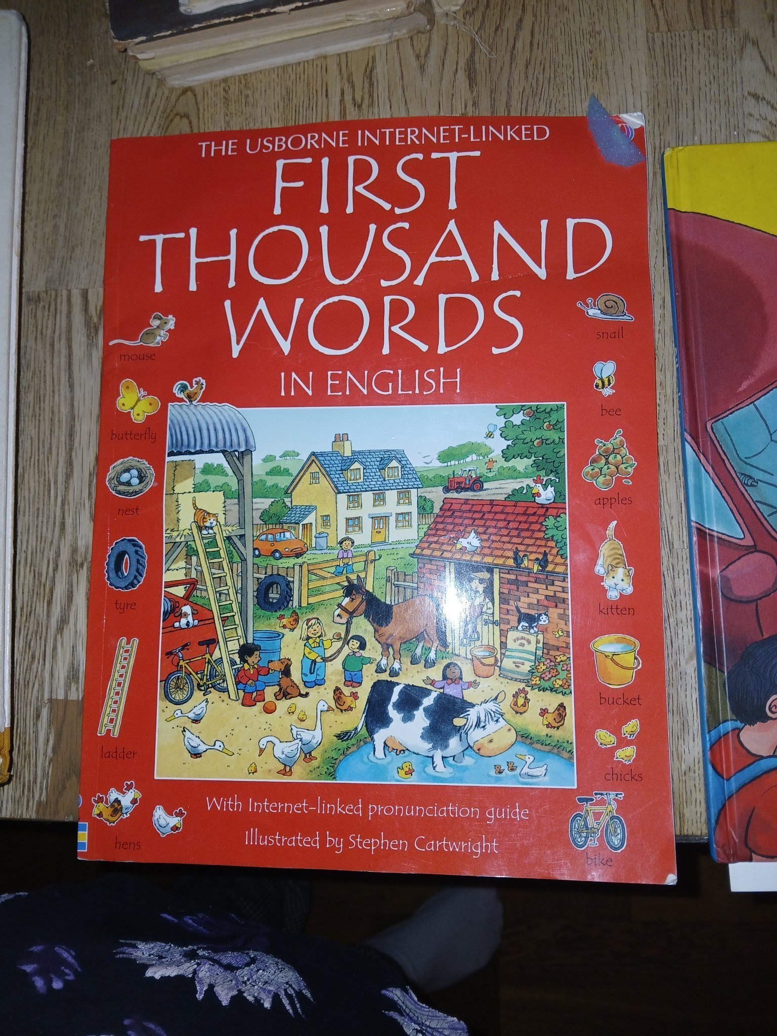 First Thousand Words in English av Stephen Cart.. | Köp på Tradera ...