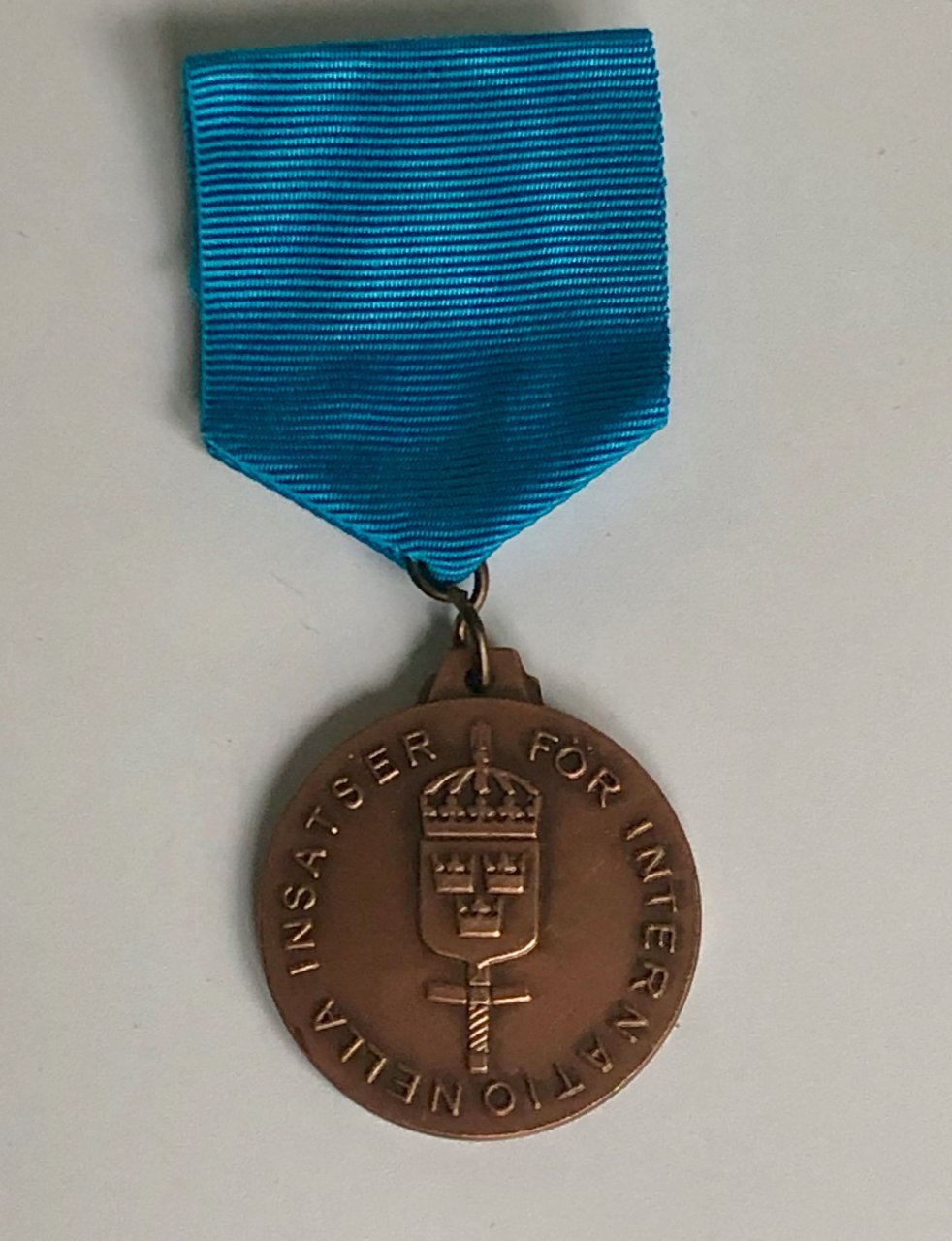 Se produkter som liknar Försvarsmaktens medalj för in.. på Tradera ...