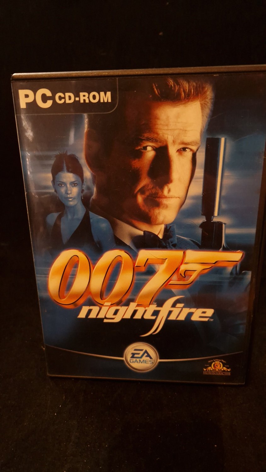 James Bond 007: NightFire (PC) - OOP/Utgången | Köp på Tradera (693410304)