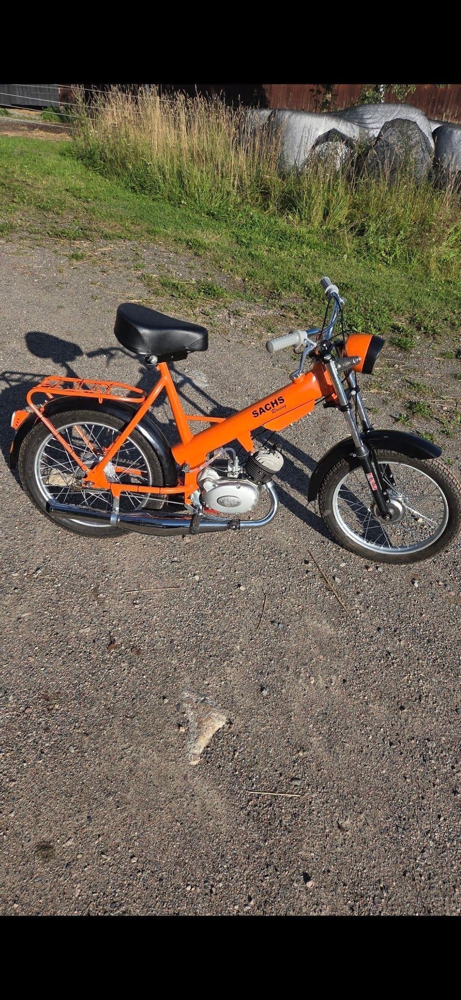 Se produkter som liknar Crescent 1239 på Tradera (693566449)