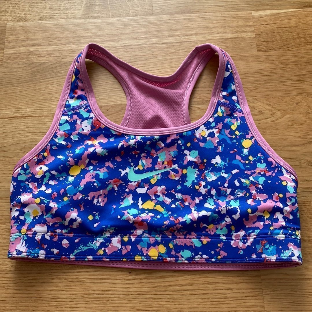 Nike vändbar sport-bh | Köp på Tradera (708527731)
