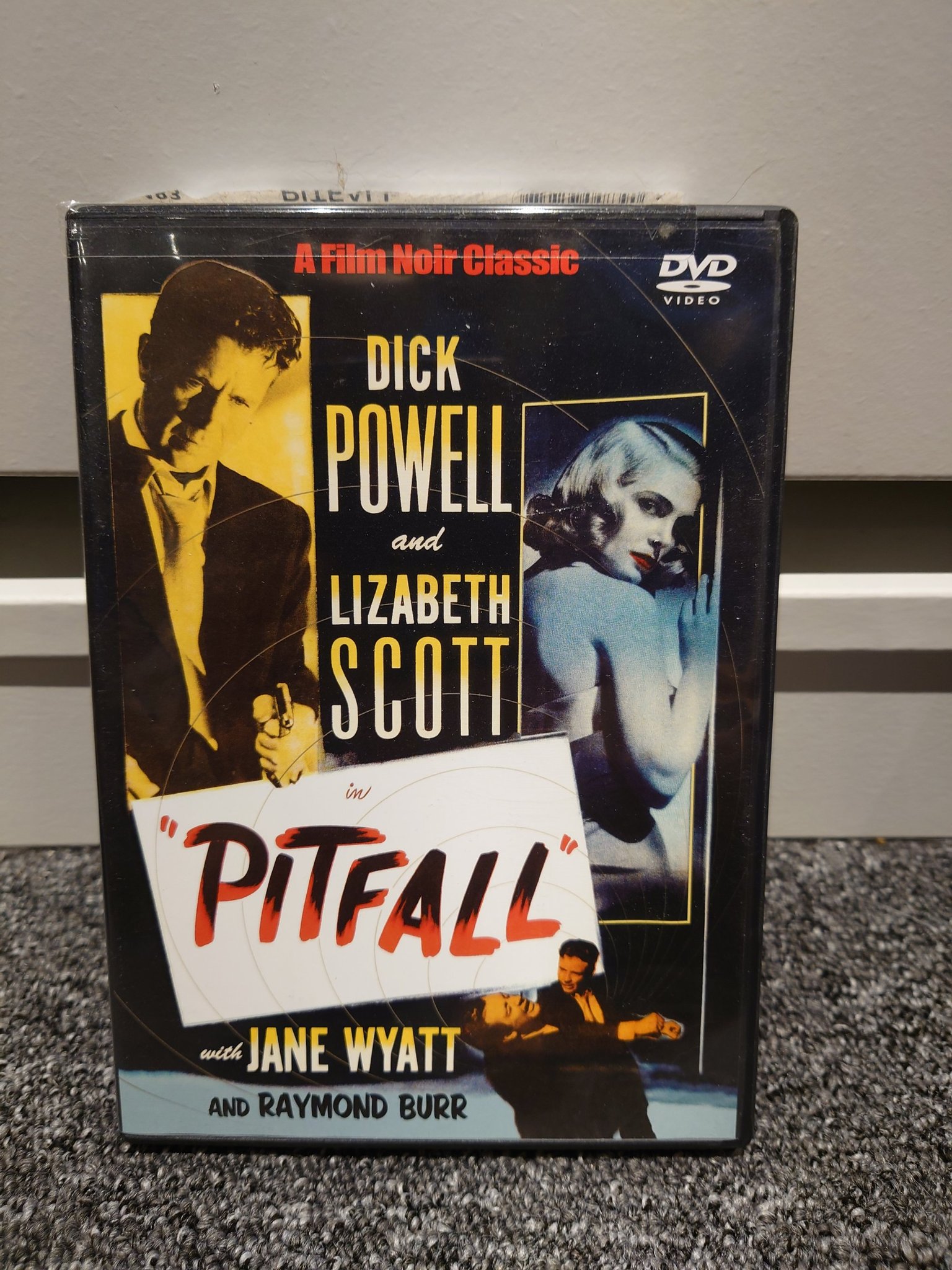 Se produkter som liknar Pitfall - Film Noir Classic DVD på Tradera (690732324)