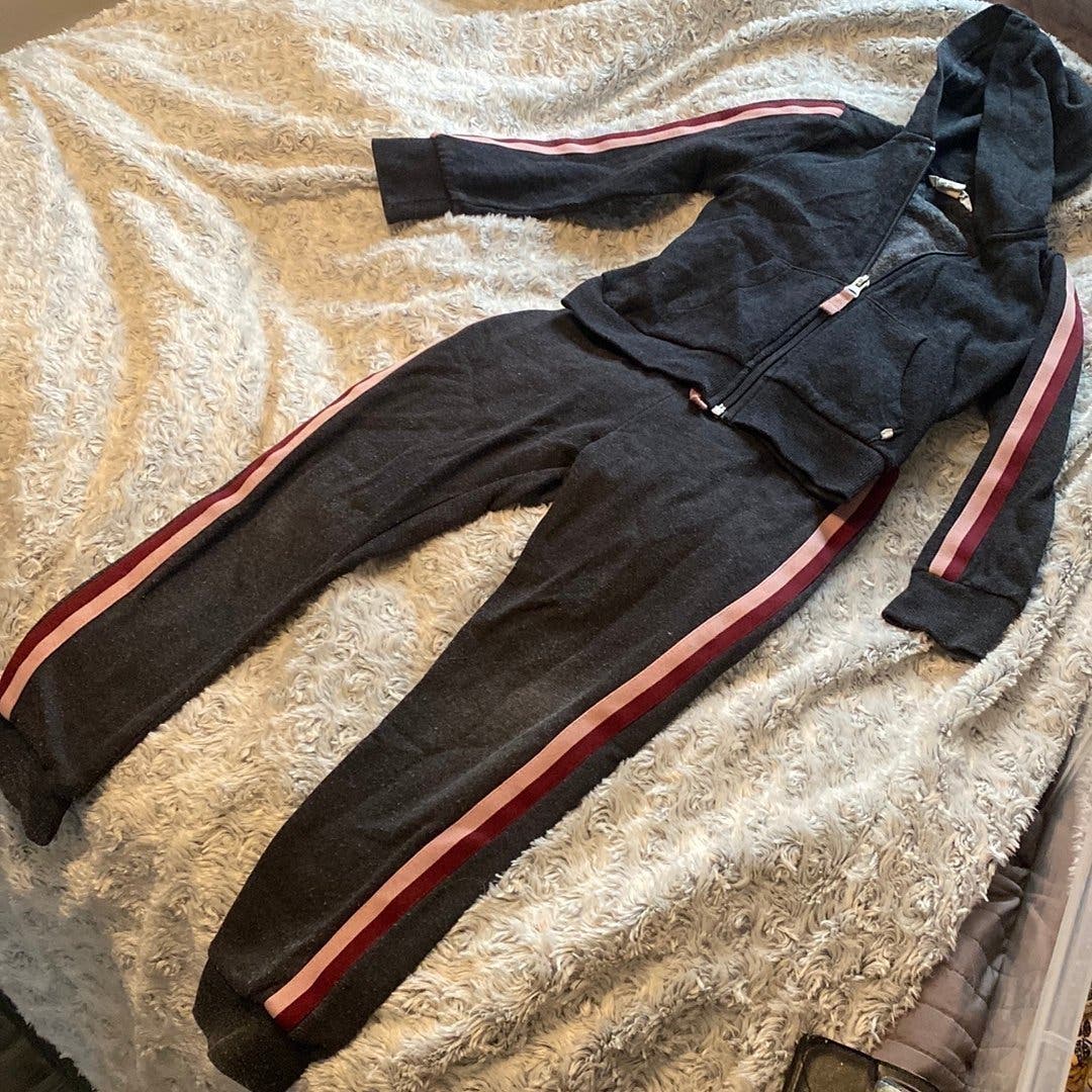 Se produkter som liknar Grått och rosa mjukis set frå.. på Tradera ...