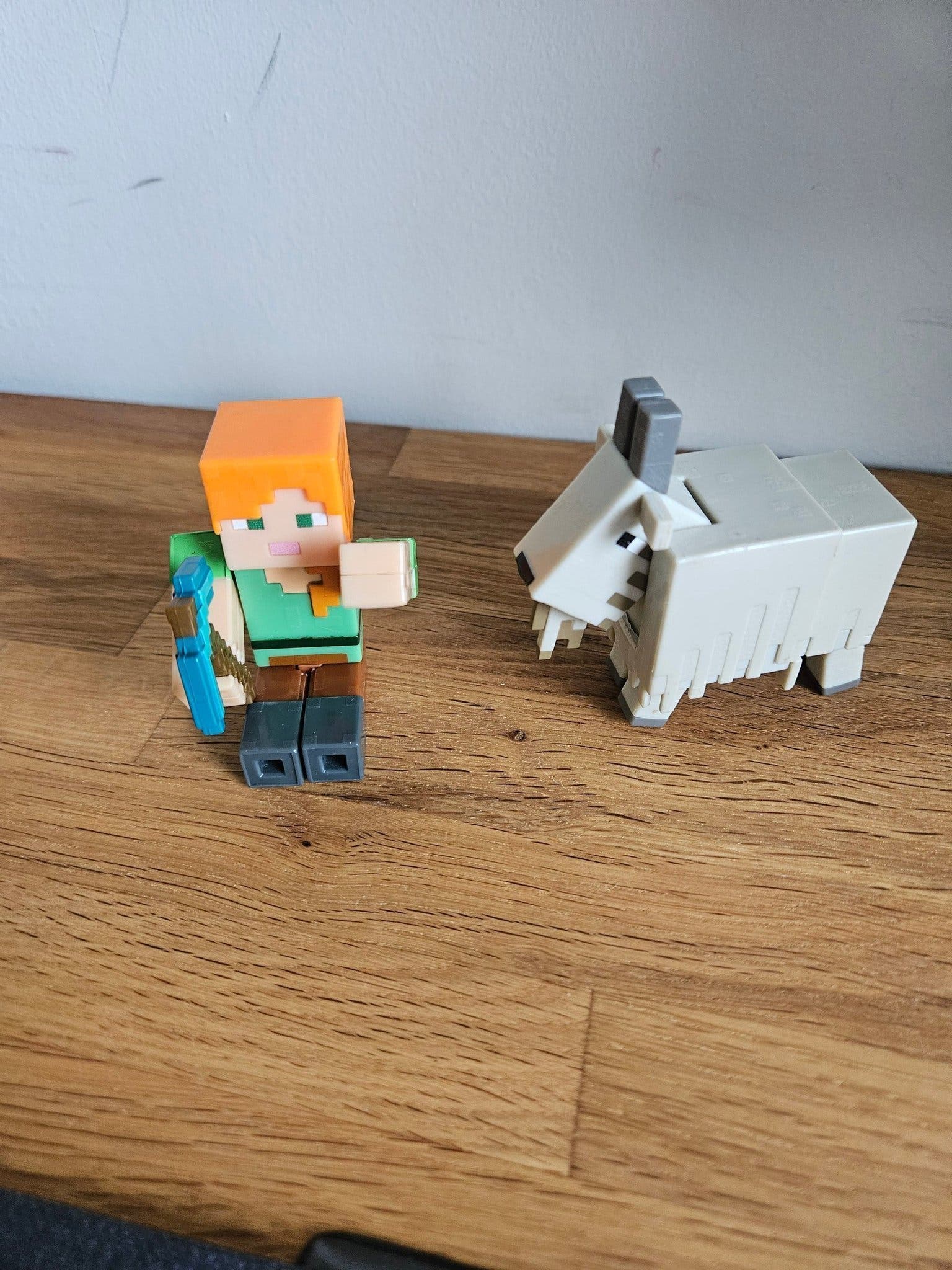 Minecraft Figurer - Alex och Get | Köp på Tradera (699981339)
