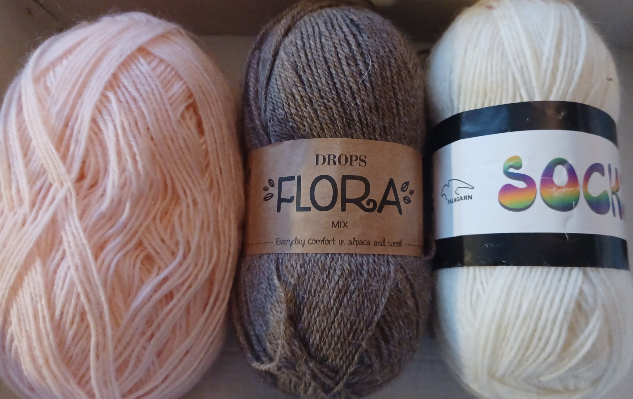 Garn, restgarn, garnpaket 150gr | Köp på Tradera (704813341)