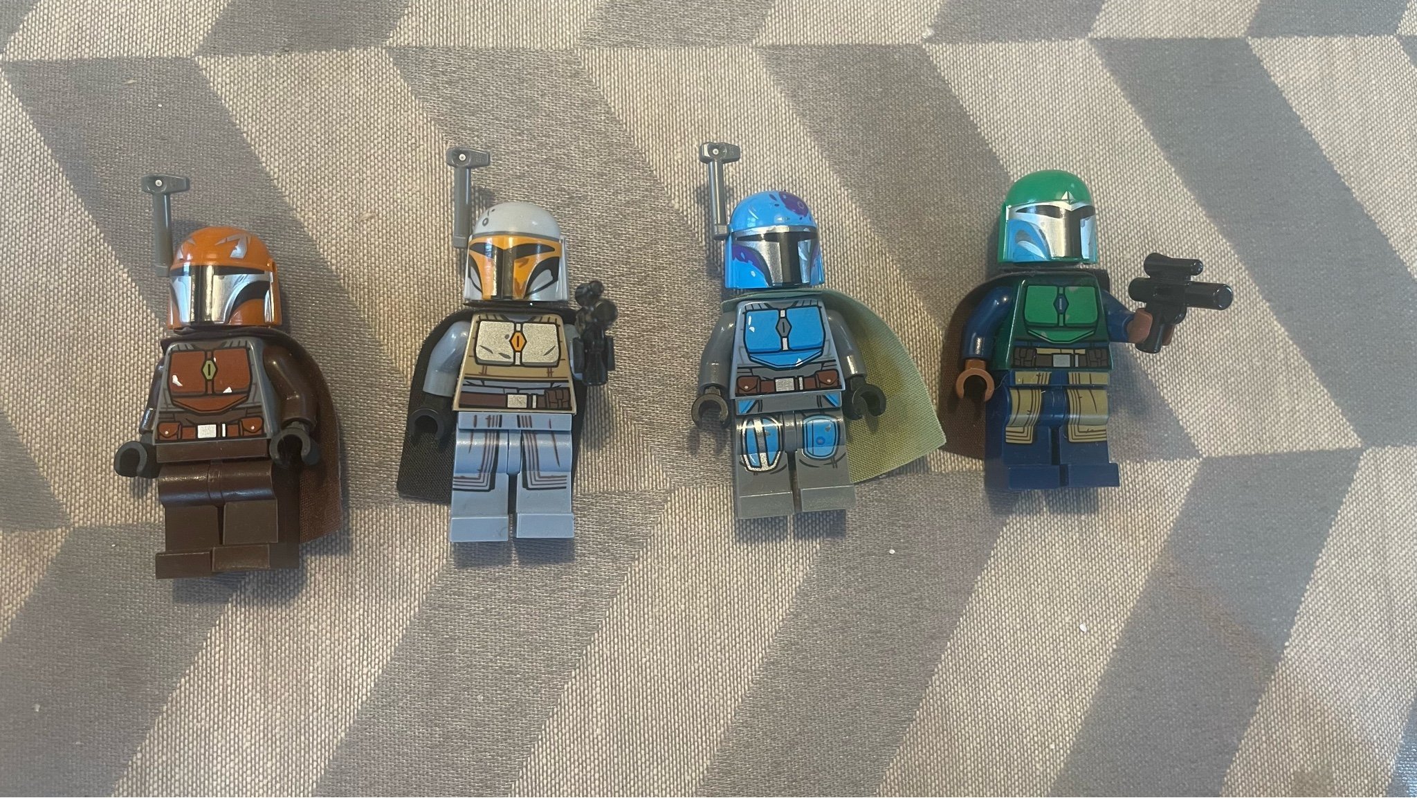 Se produkter som liknar 4st Lego star wars gubbar man.. på Tradera ...