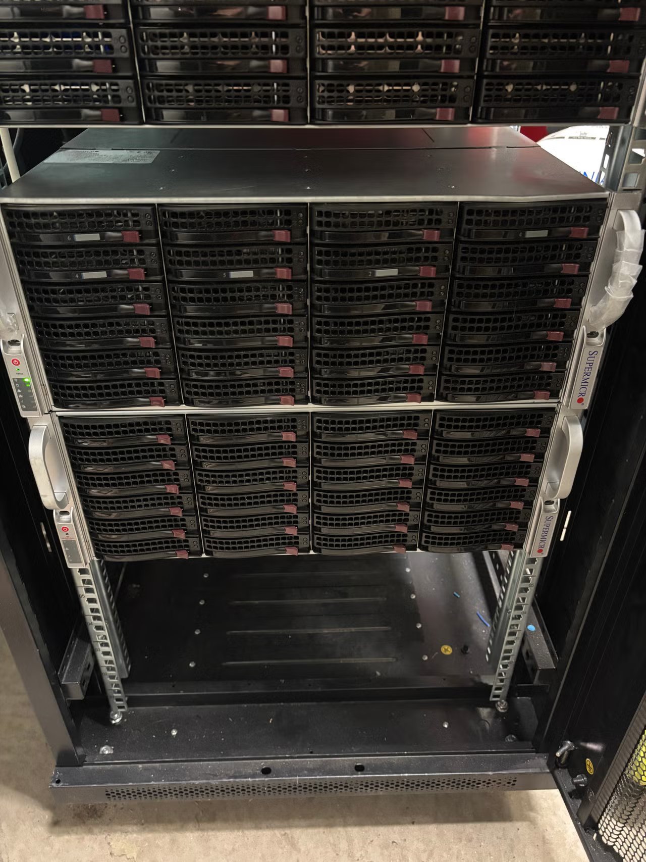 Supermicro 4U SC847 JBOD Chassi 45x3.5" 40TB La.. | Köp på Tradera ...