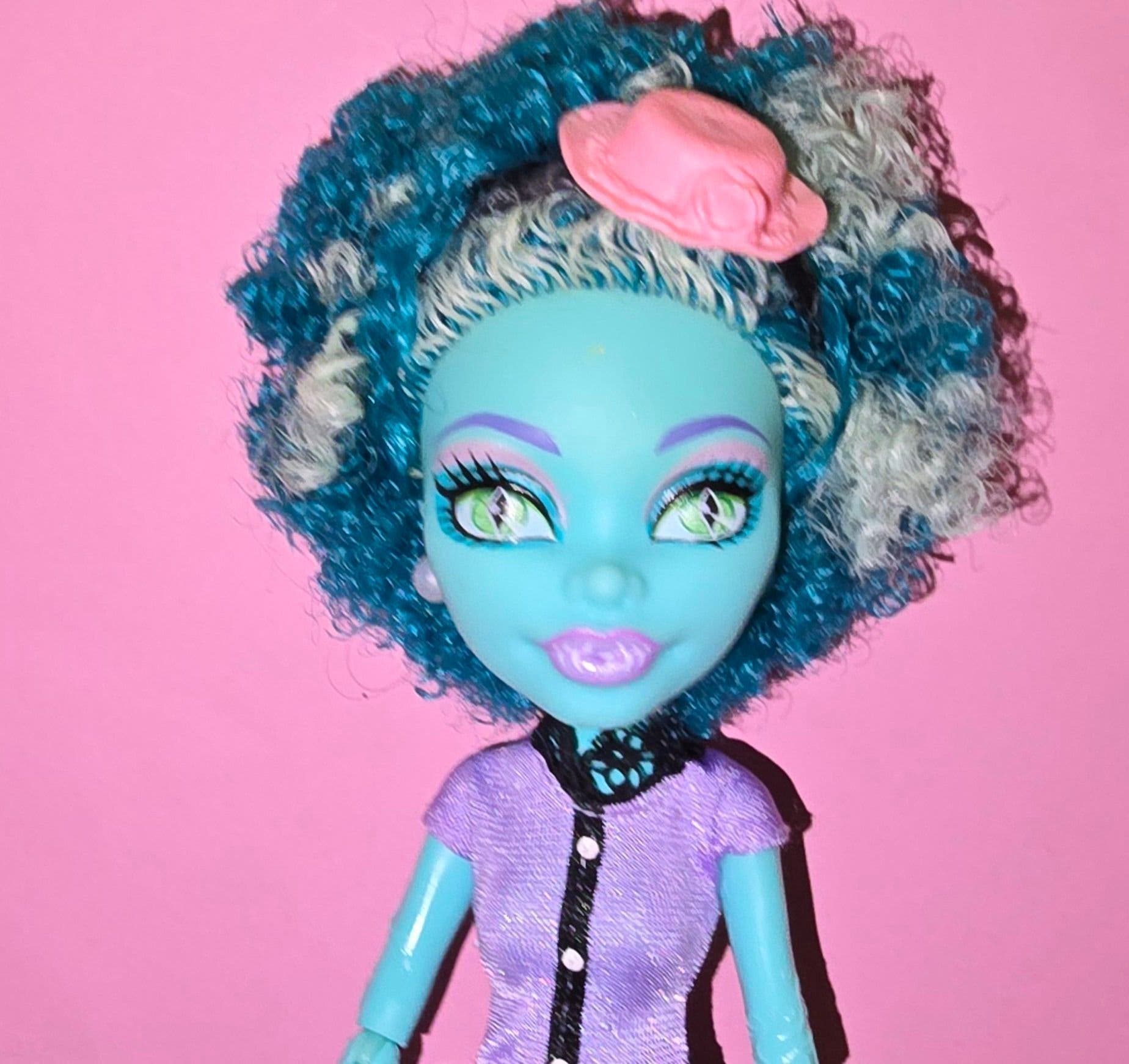 Monster high docka | Köp på Tradera (679909732)