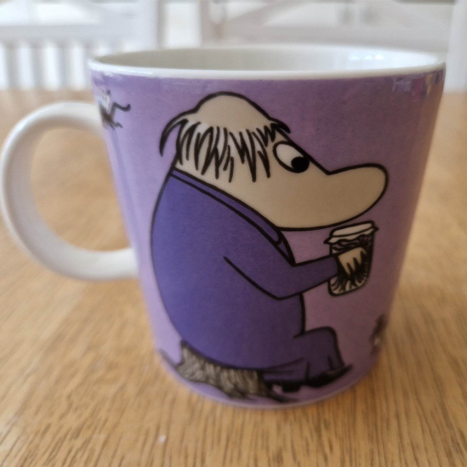 Se produkter som liknar Muminmugg Hemulen på Tradera (635989708)