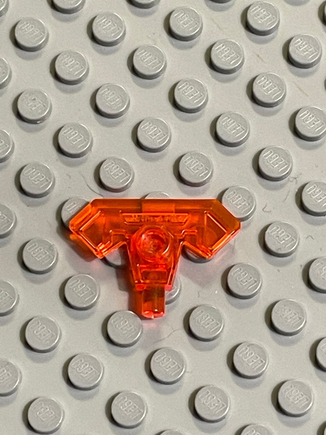 Trans-Neon Orange Minifigure, Weapon Axe Head w.. | Köp på Tradera ...
