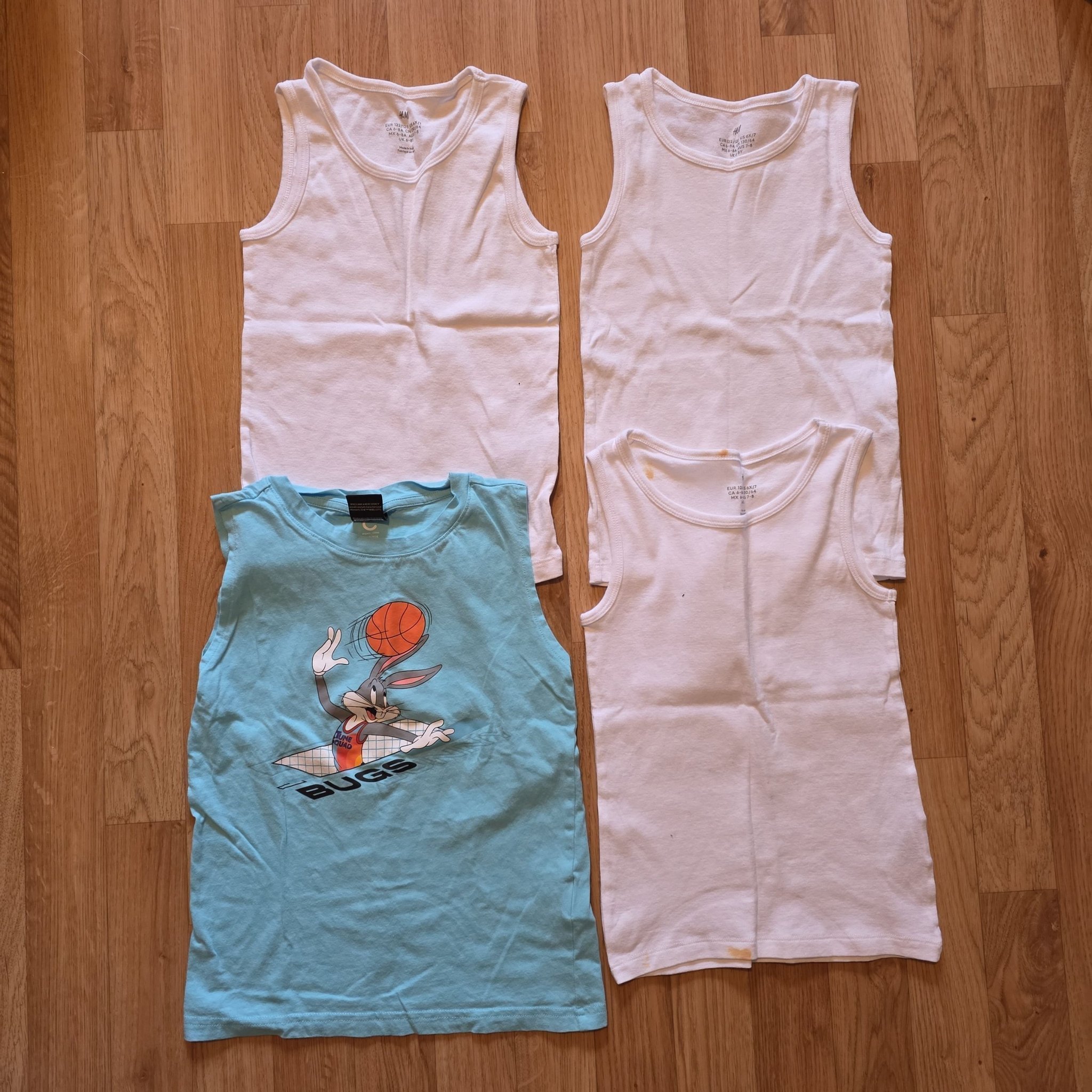 4 st Linnen tank top vita, blå Bugs Bunny 122-128 | Köp på Tradera ...