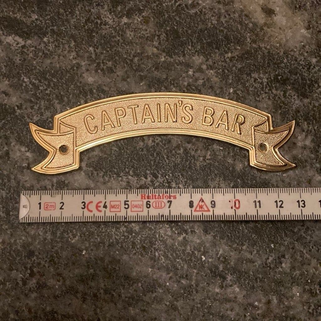 Se produkter som liknar CAPTAIN’S BAR Skylt på Tradera (691364128)