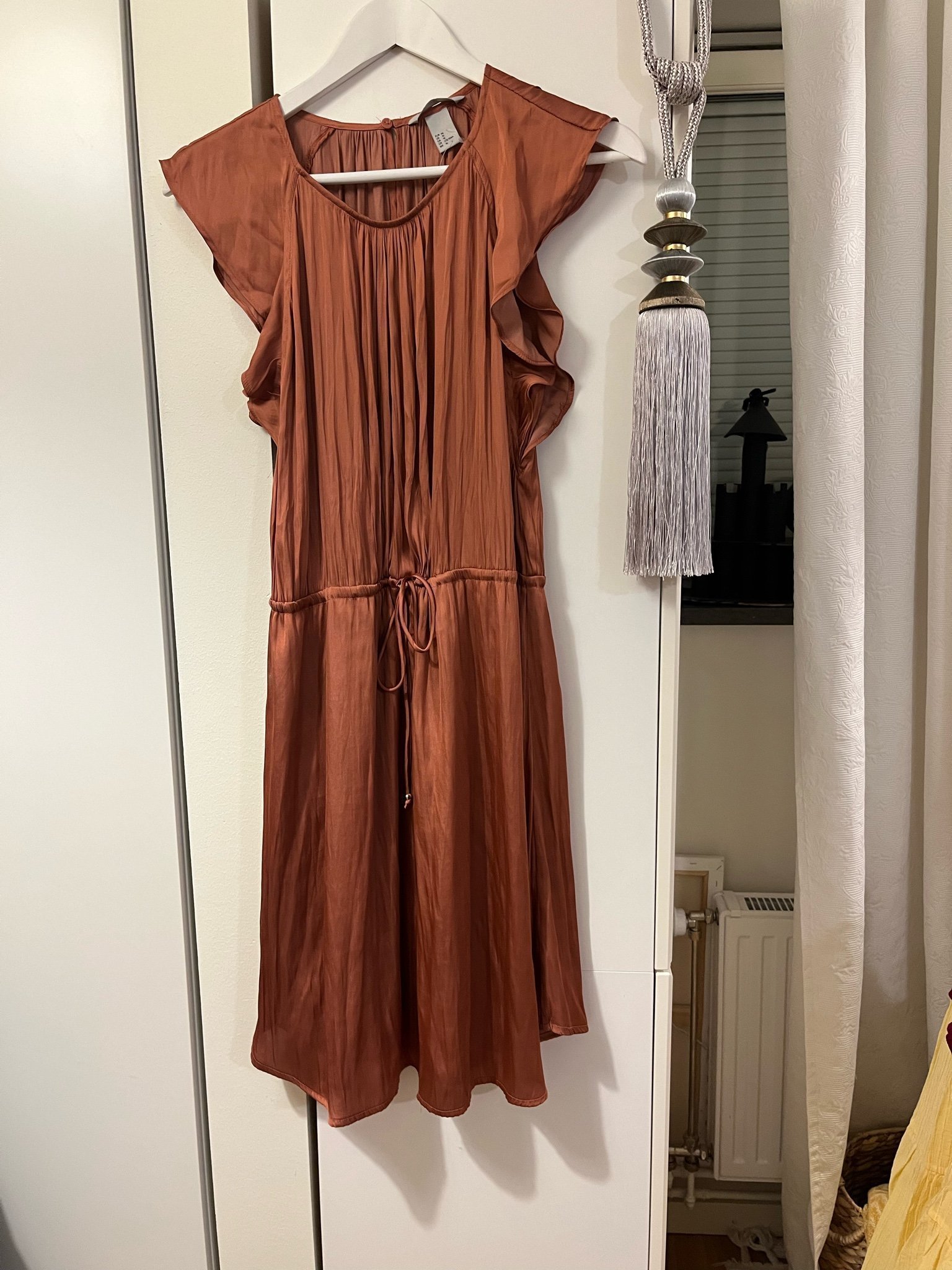 Ny klänning från H&M hennes och Mauritz storlek.. | Köp på Tradera ...