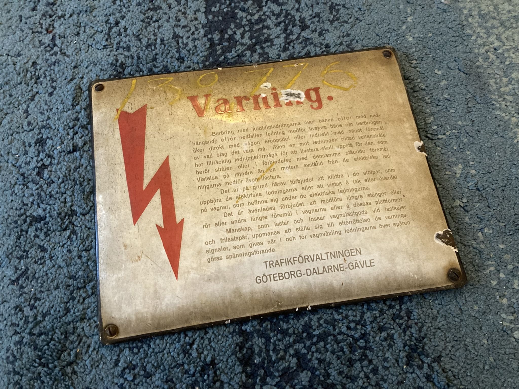 Äldre välvd emaljerad skylt Trafikförvaltningen.. | Köp på Tradera ...