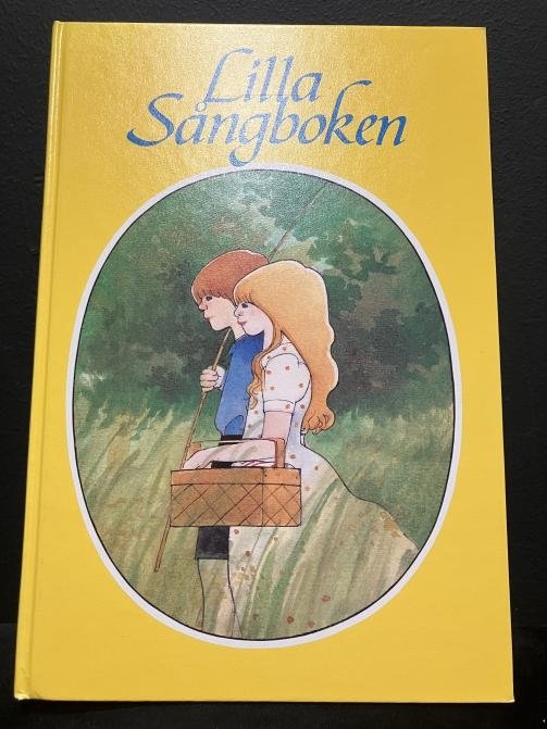 Bok -Lilla sångboken -Visor och sånglekar för b.. | Köp på Tradera ...