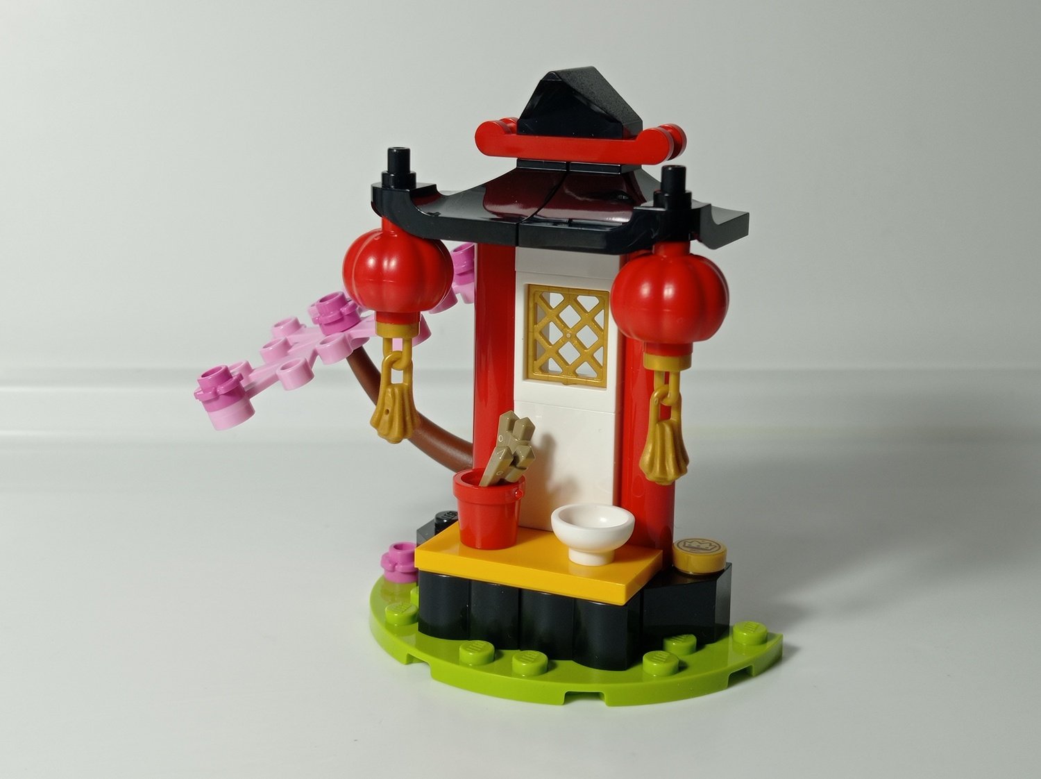 Lego Gazebo Lusthus Asia.. | Köp från VintageBrickworks på Tradera ...