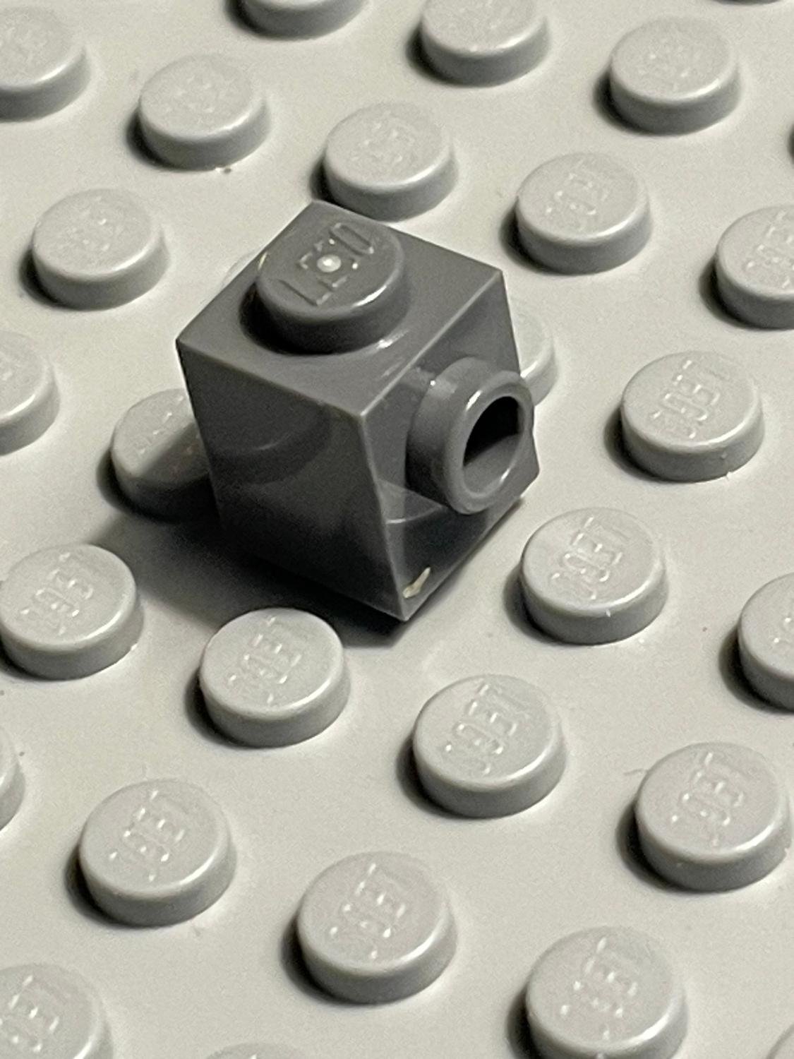 Brick, Modified 1 x 1 with Stud on Side (87087).. | Köp på Tradera ...
