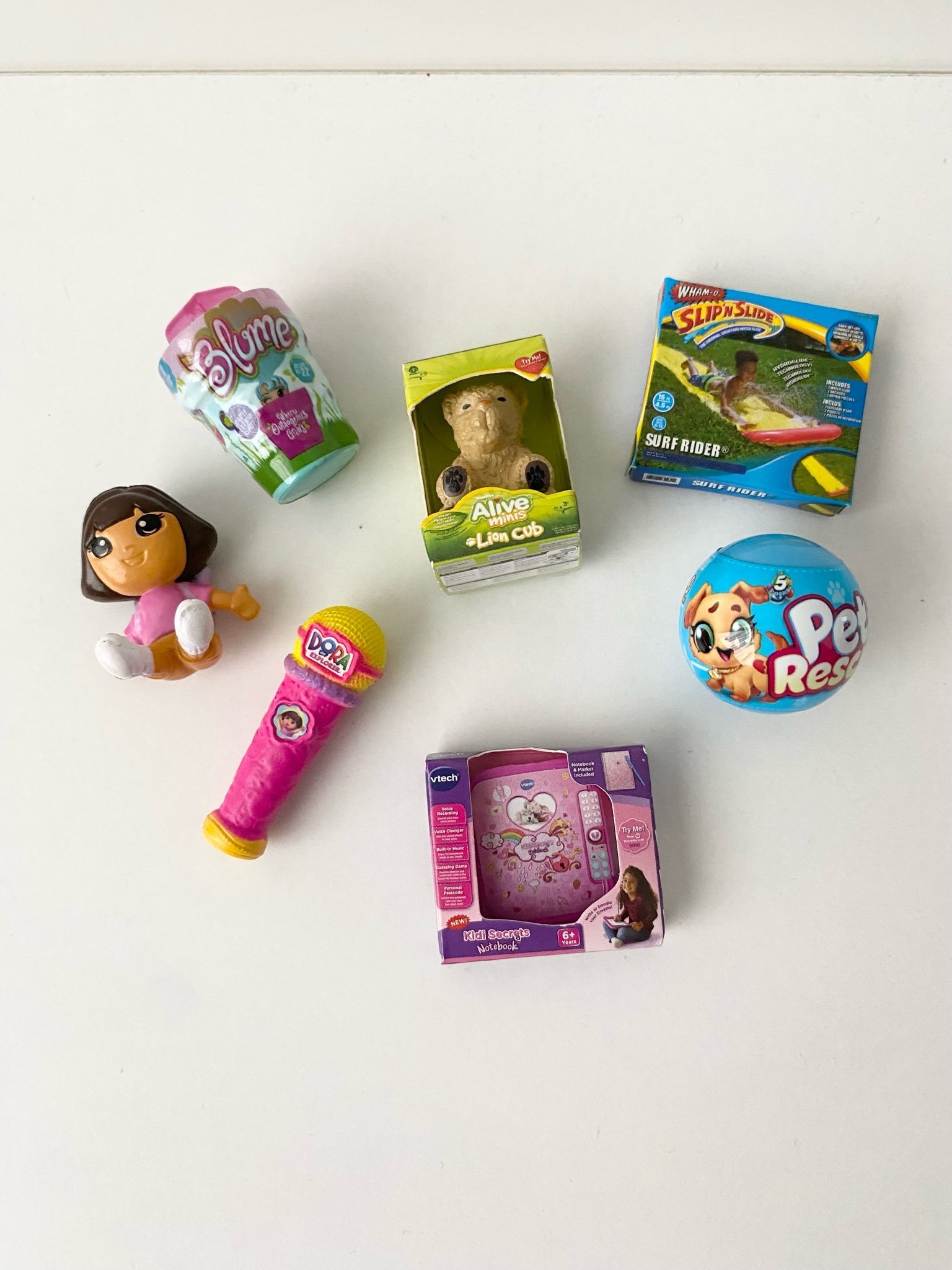 Mini Brands miniatyr leksaker med Dora, VTech o.. | Köp på Tradera ...