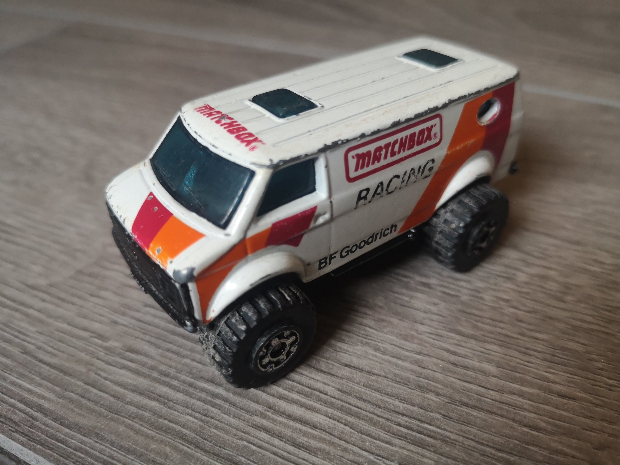 Se produkter som liknar 4x4 Chevy Van ”Racing BF Good.. på Tradera ...