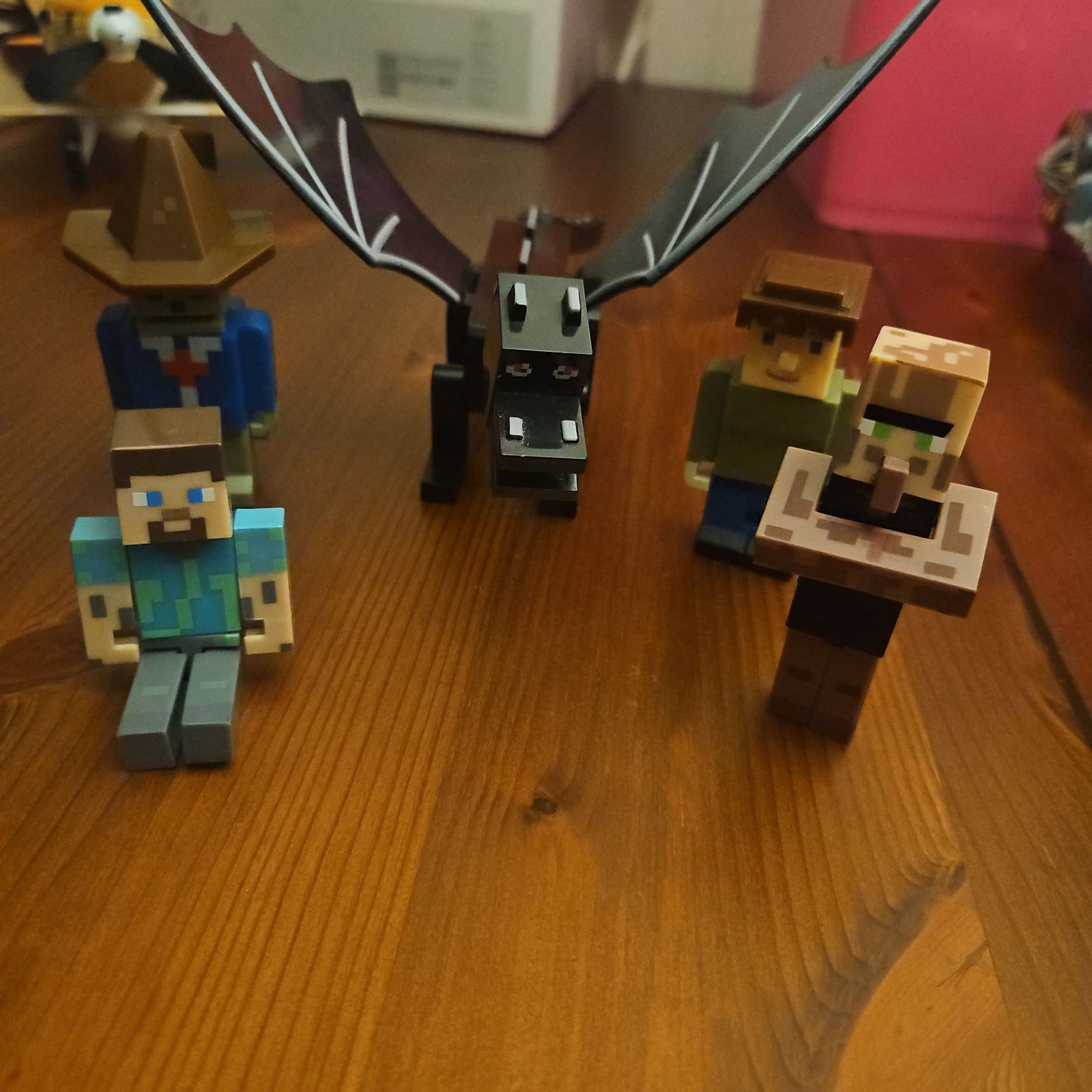 Se produkter som liknar Minecraft Figurer och Drake på Tradera (693631590)