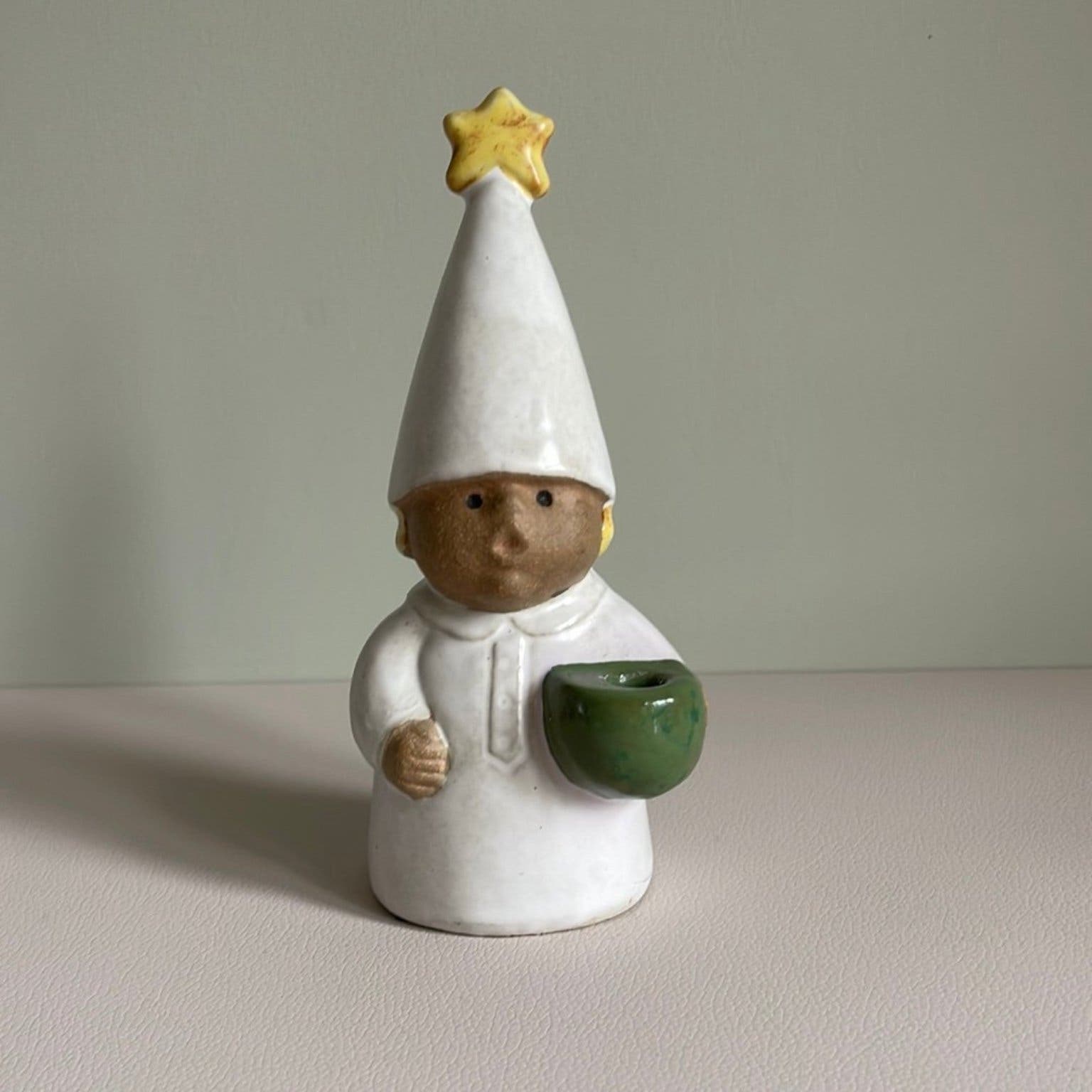 Adventsbarn STJÄRNGOSSE av Lisa Larson för Gust.. | Köp på Tradera ...