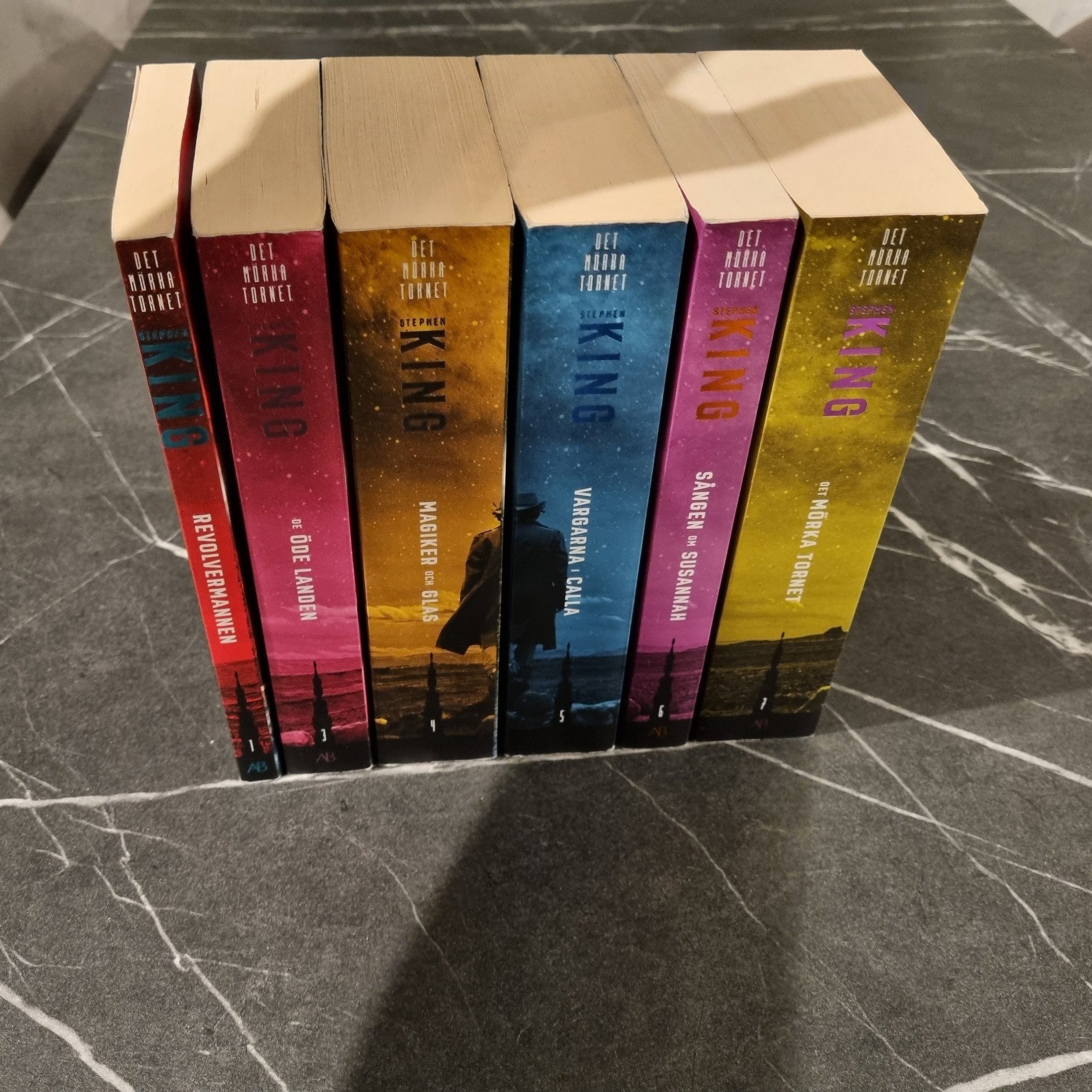 6 st Det Mörka Tornet serien av Stephen King | Köp på Tradera (711664267)